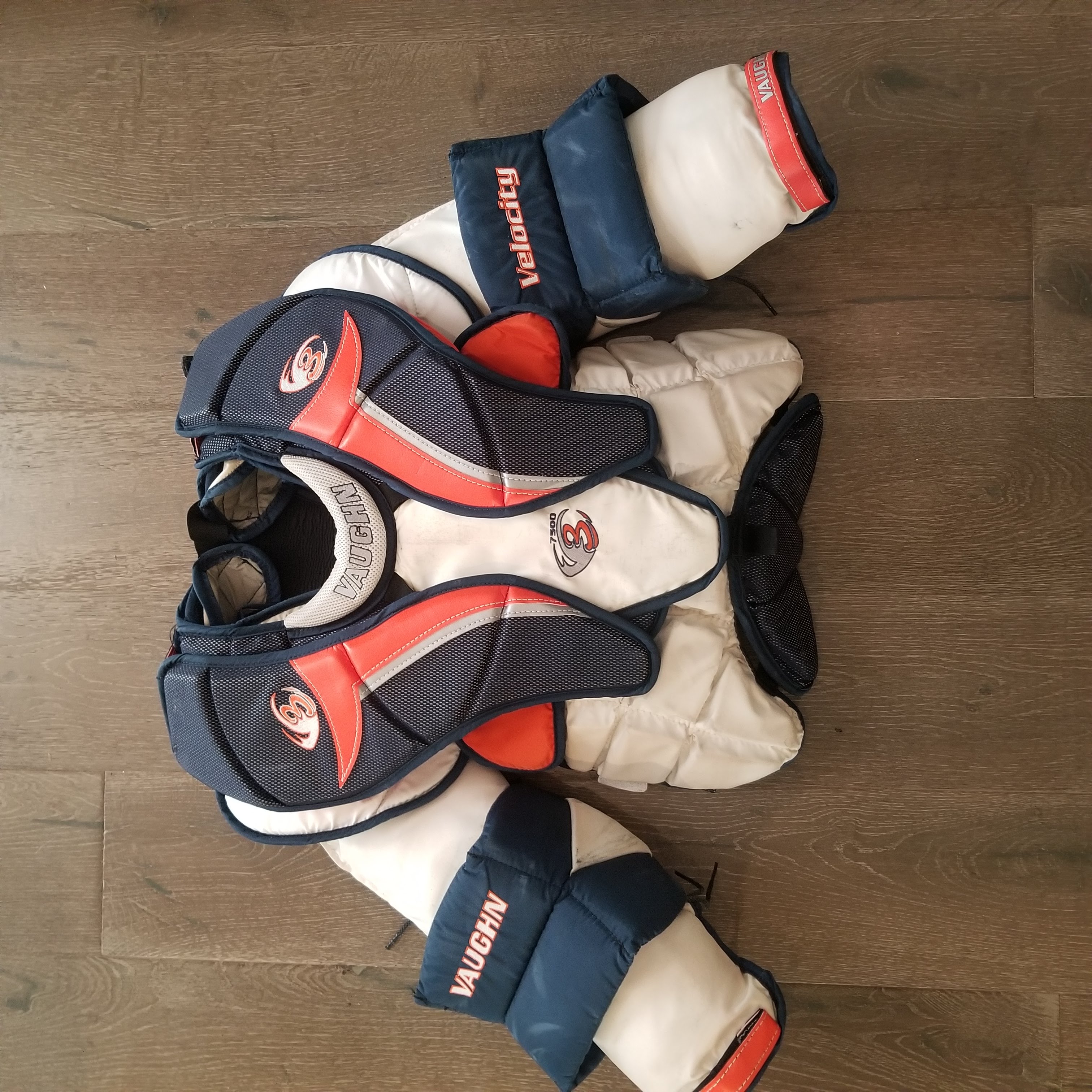 Vaughn V3 7500 Chest protector | SidelineSwap