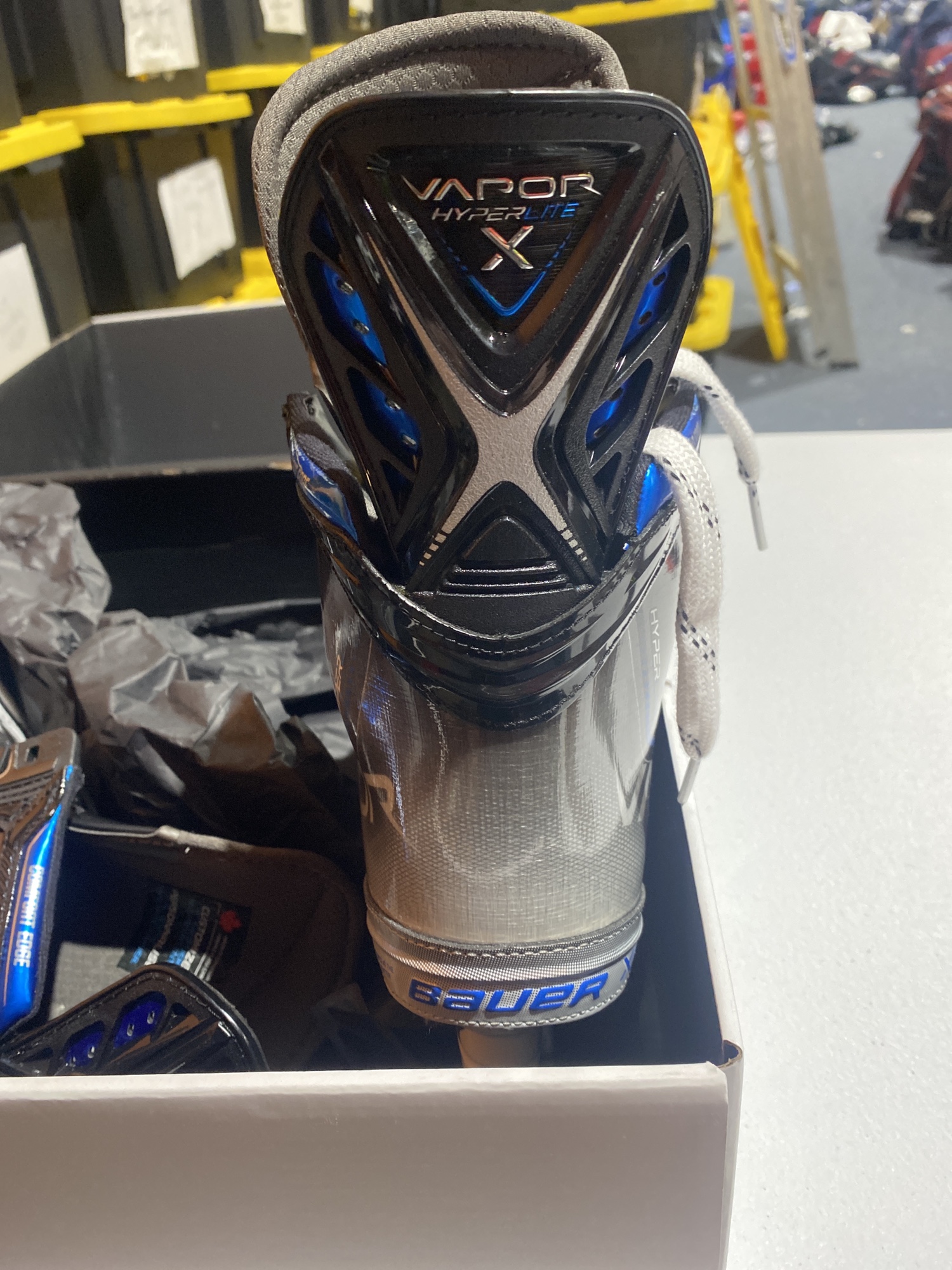 New Custom Blue Bauer Vapor Hyperlite Hockey Skates-8 3/4D/A-280-LS ...