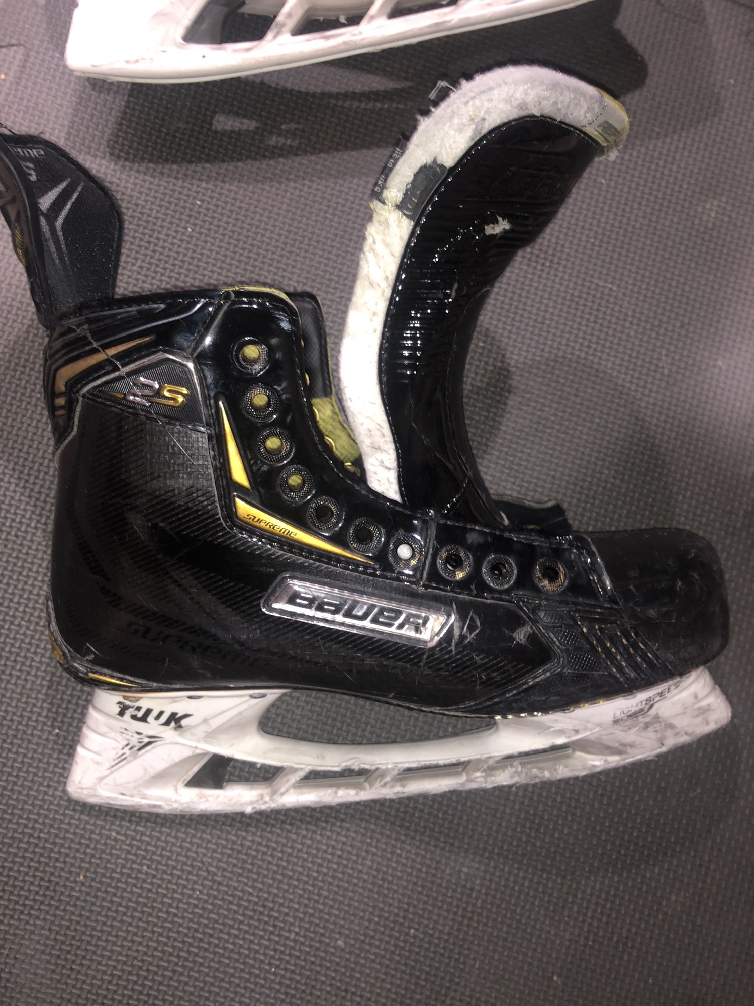 Bauer Supreme 2S Pro Skates | SidelineSwap