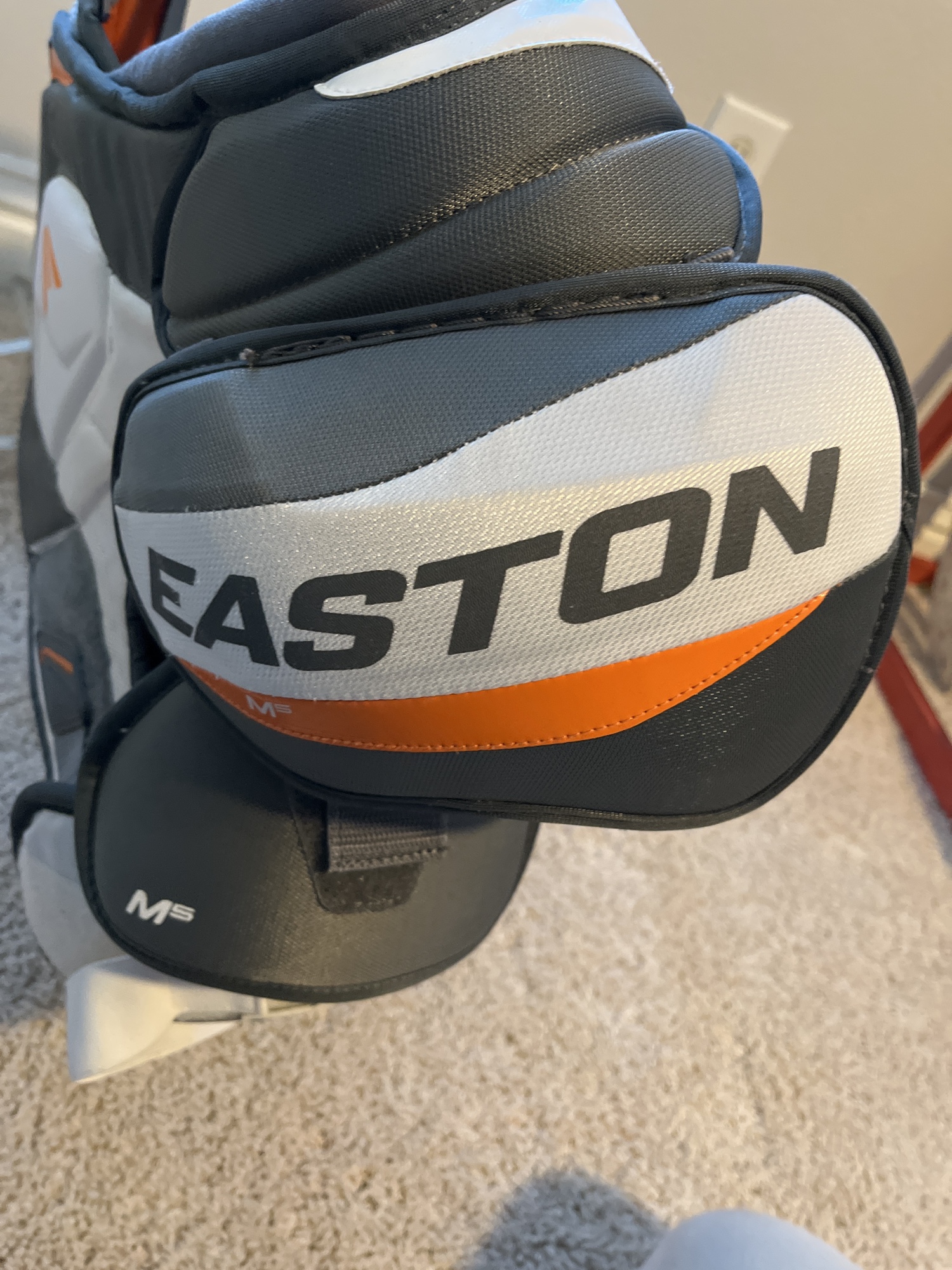 Easton M5 Shoulder Pads | SidelineSwap