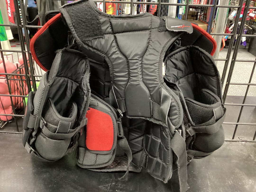 Used Ccm Extreme Flex E2.5 Sm Goalie Body Armour | SidelineSwap