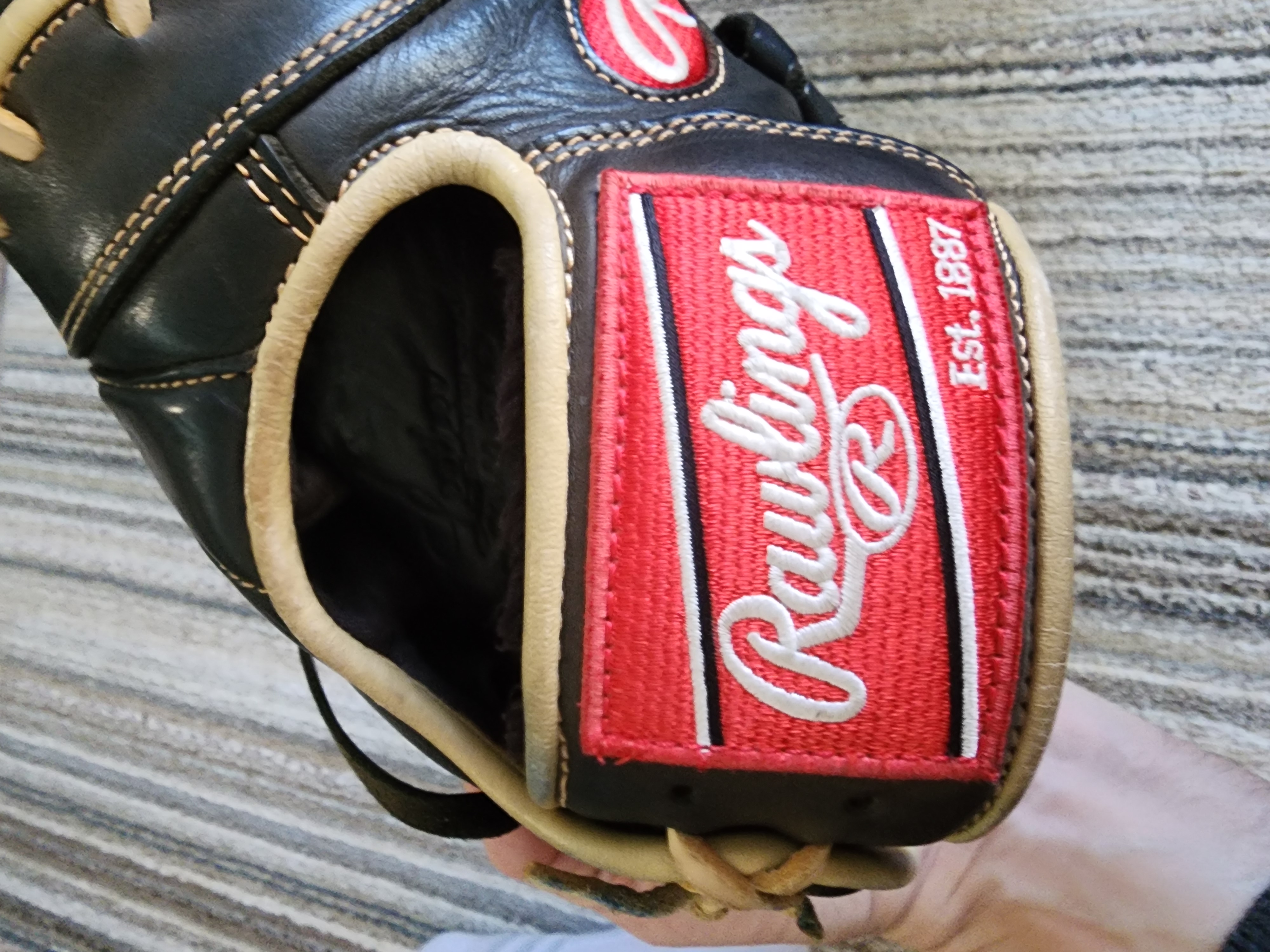 Used 2022 Rawlings Right Hand Throw First Base Gold Glove Elite Baseball Glove 13" | SidelineSwap