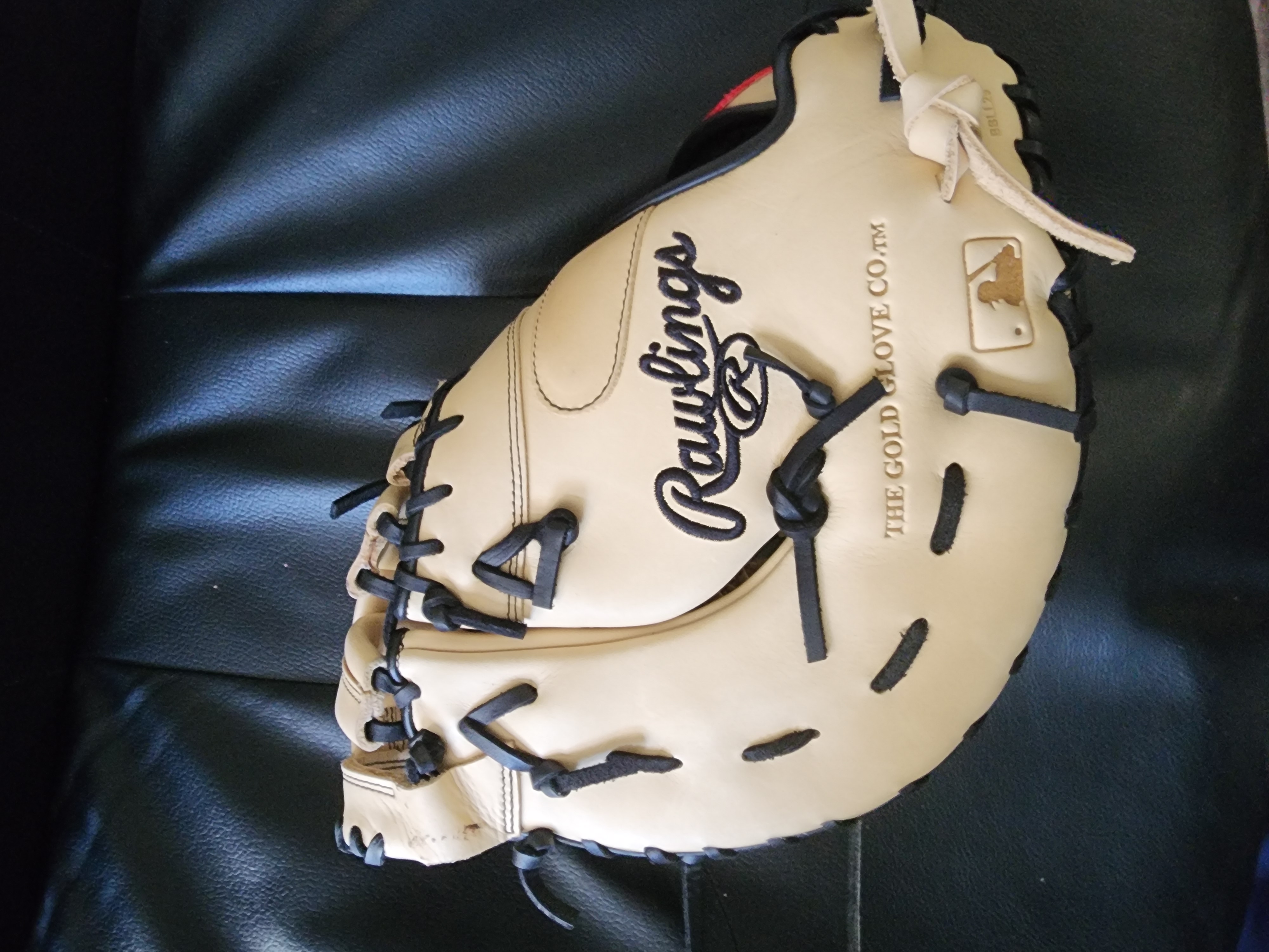 Used 2023 Rawlings Right Hand Throw First Base Gold Glove Elite Baseball Glove 13" | SidelineSwap
