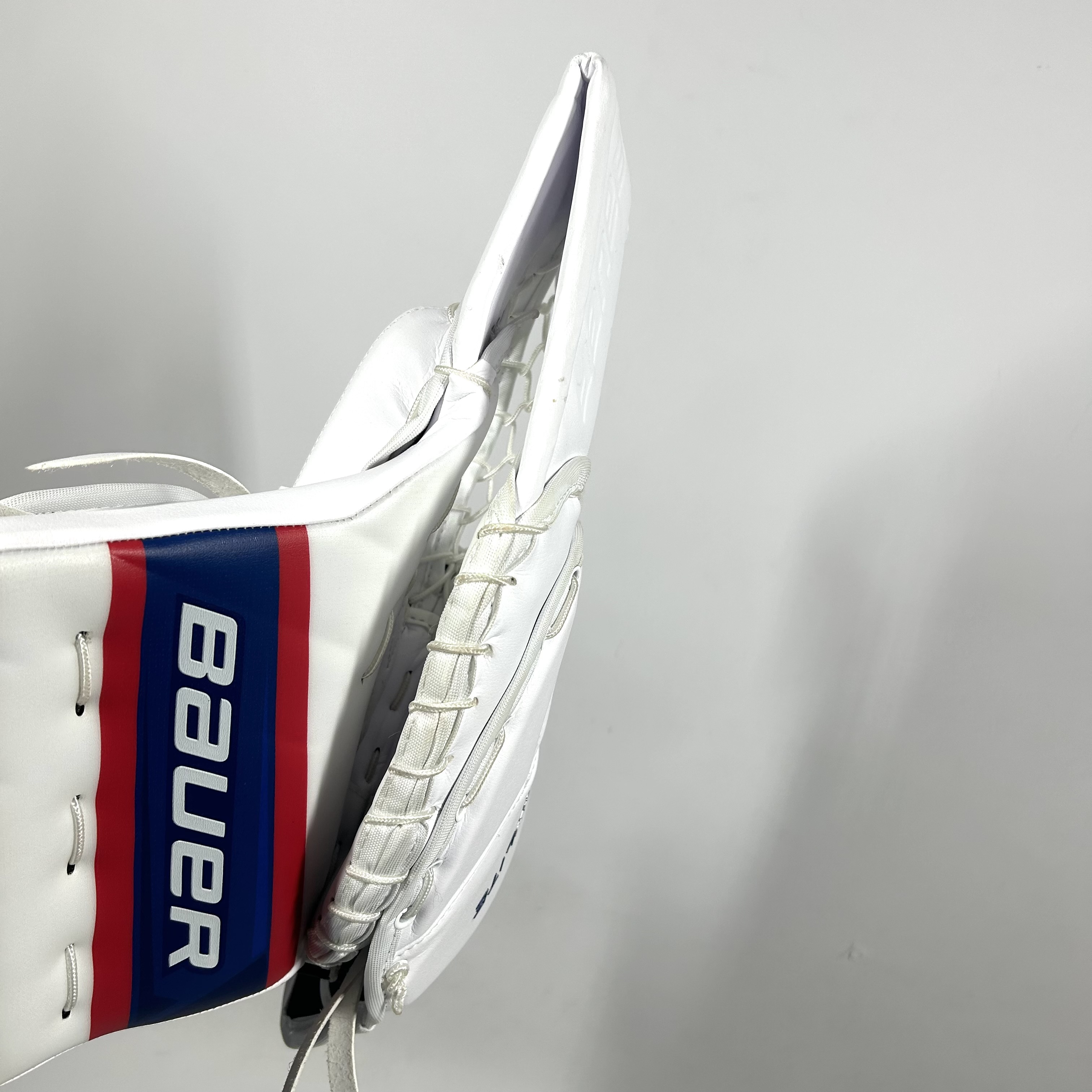 New Regular Bauer Hyperlite Pro Stock Goalie Glove | SidelineSwap