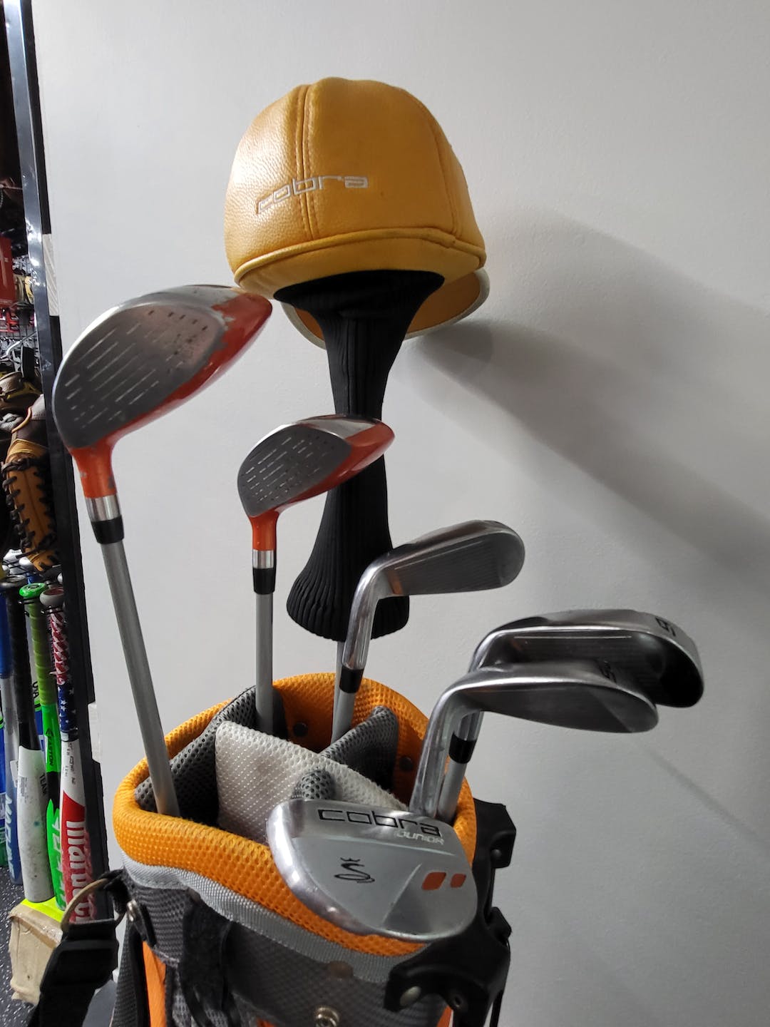 Used Cobra Cobra Junior 7 Piece Regular Flex Graphite Shaft Men's Club Sets | SidelineSwap