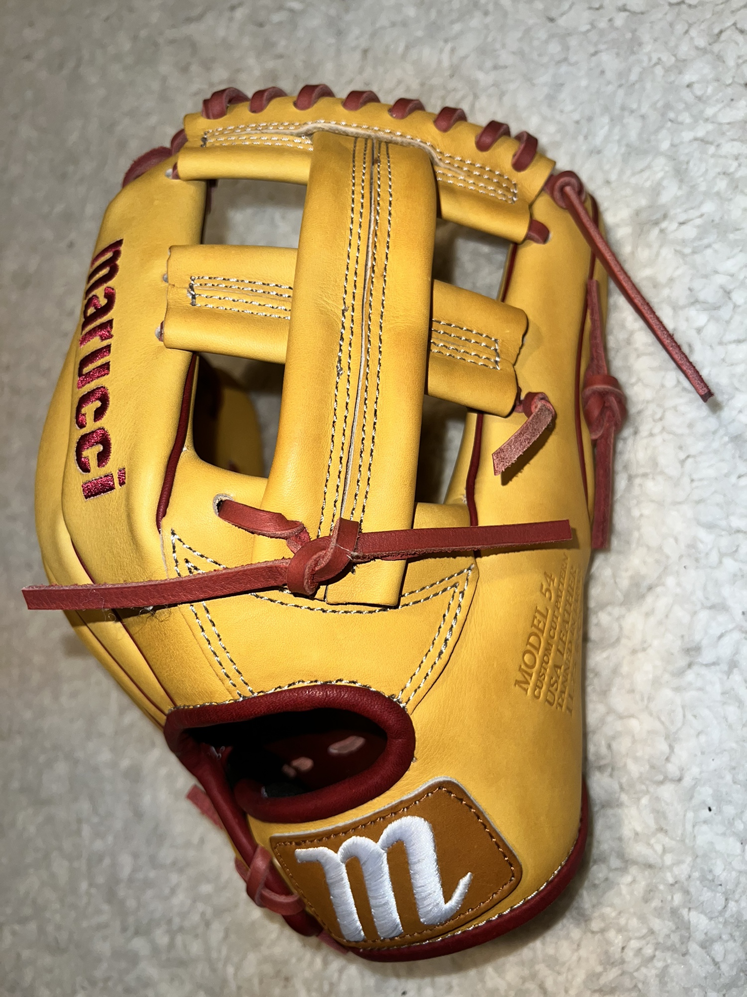 New Marucci Capital M type Series 11.75 In Custom Glove | SidelineSwap
