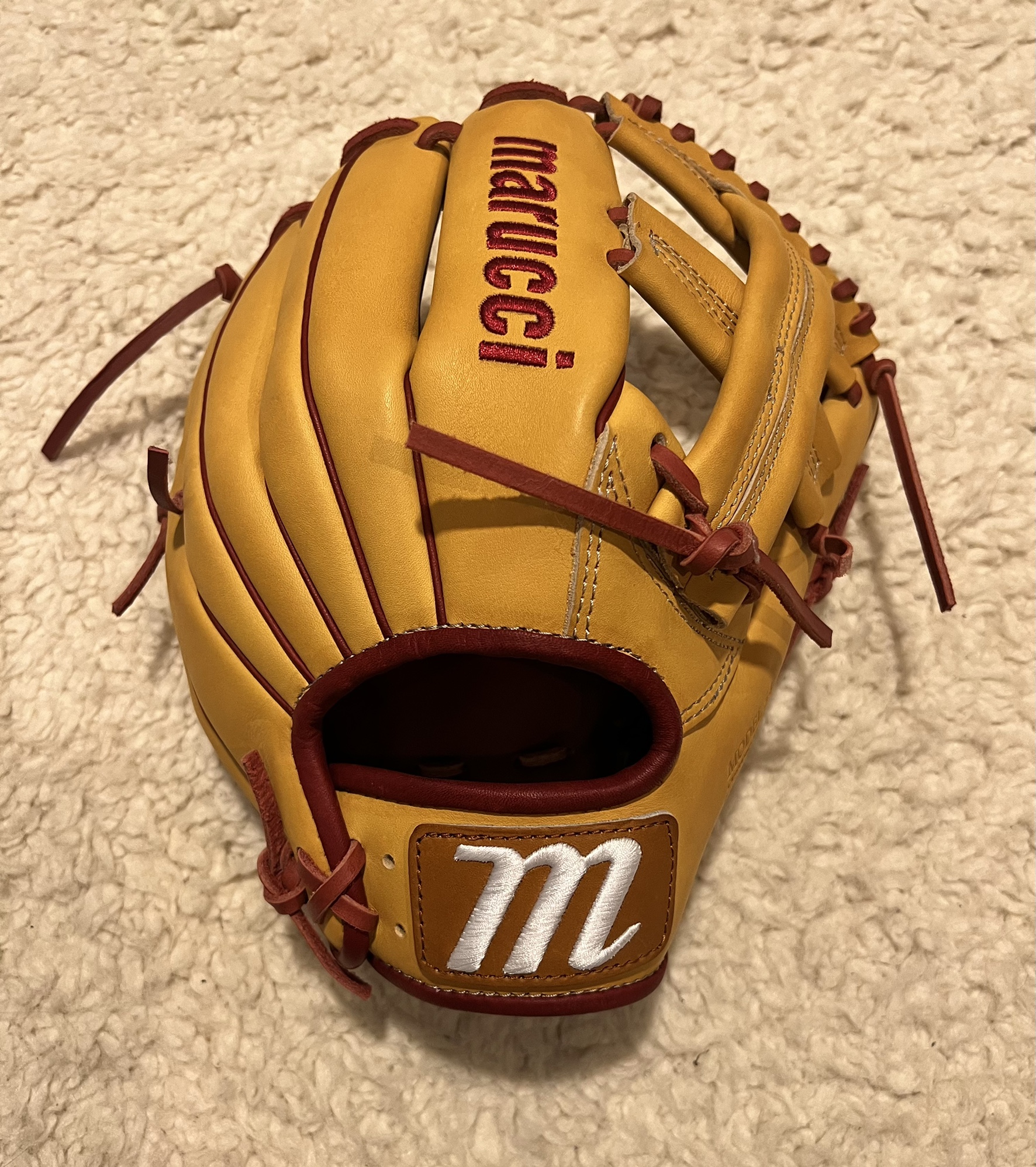 New Marucci Capital M type Series 11.75 In Custom Glove | SidelineSwap