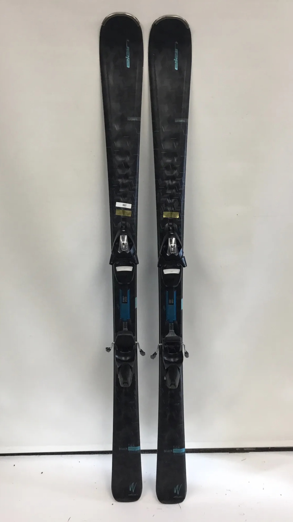 146 Elan Black Magic Skis | SidelineSwap