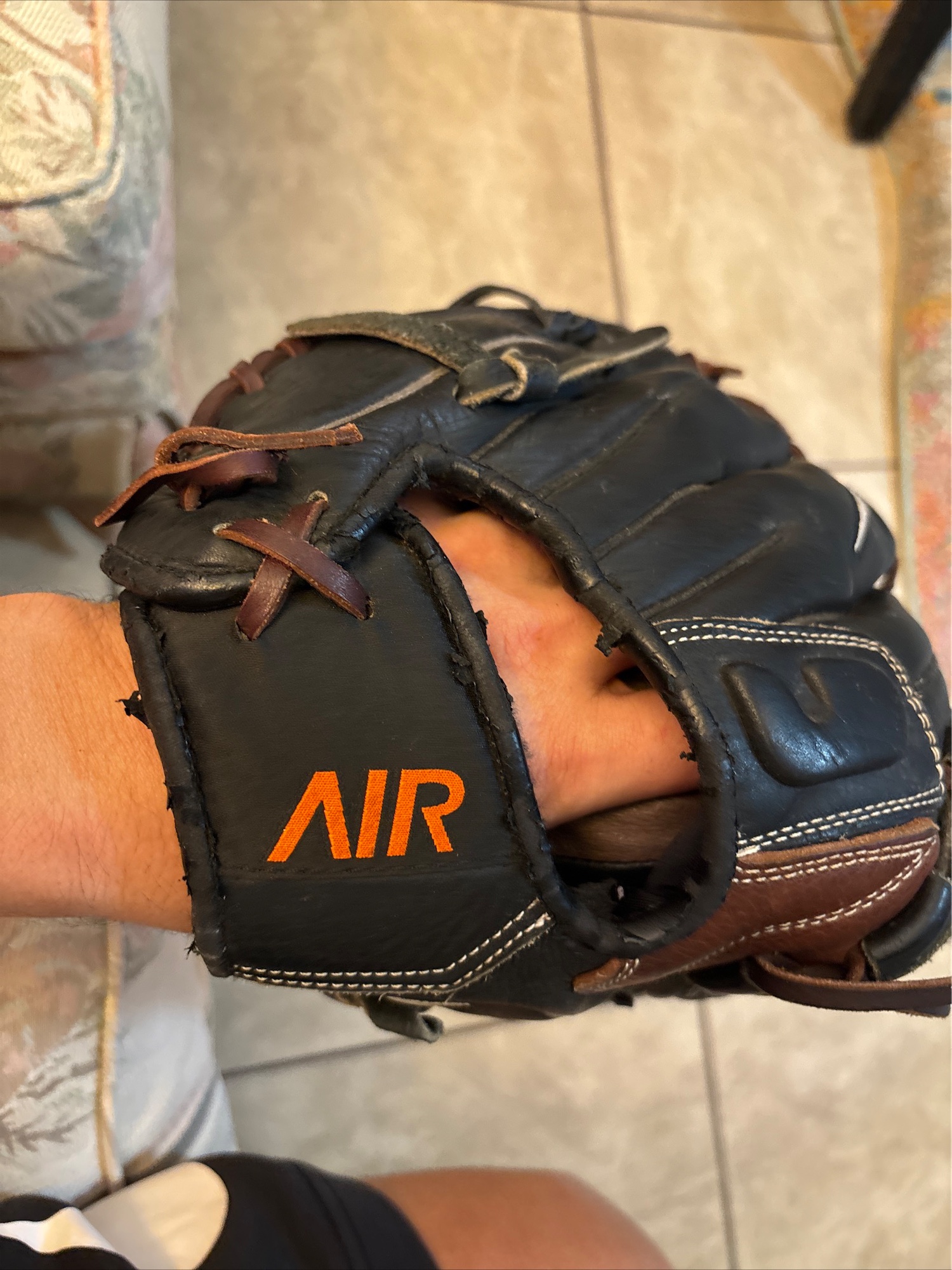 Nike 12" N1 Air Baseball Glove | SidelineSwap