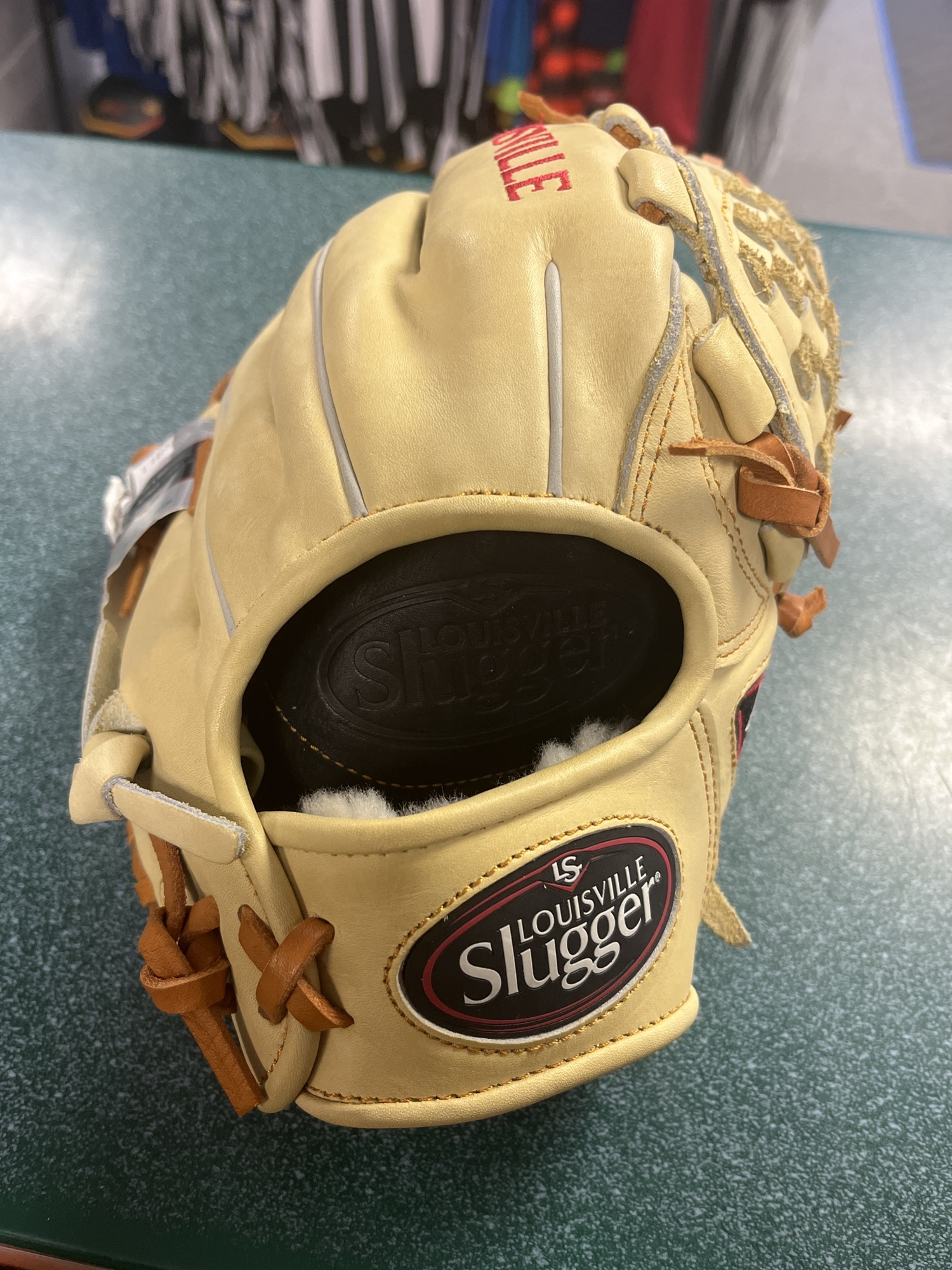 Louisville Slugger PF14-CR Pitcher's 12" Pro Flare Baseball Glove ...