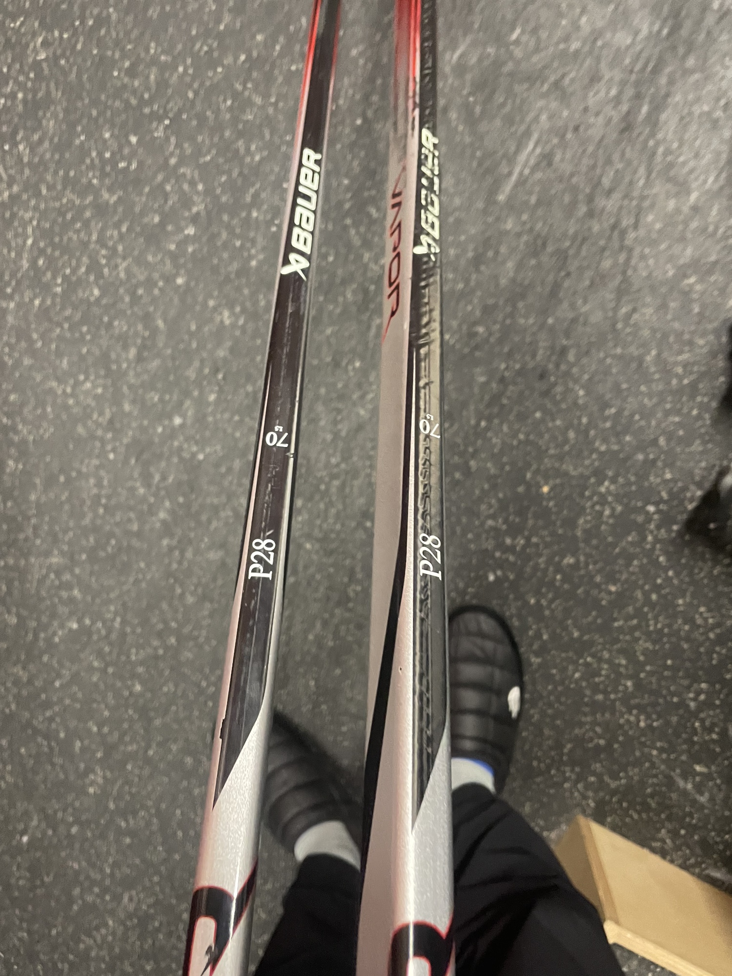 Senior Right Handed P28 Bauer Vapor Hyp2rlite Team Hockey Stick ...