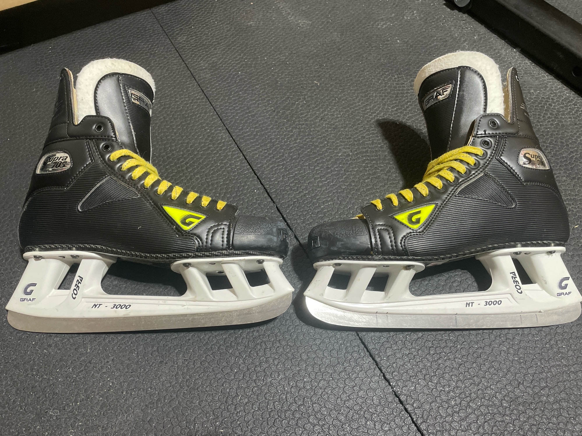 Senior Graf Wide Width 10.5 Supra 705 Hockey Skates | SidelineSwap