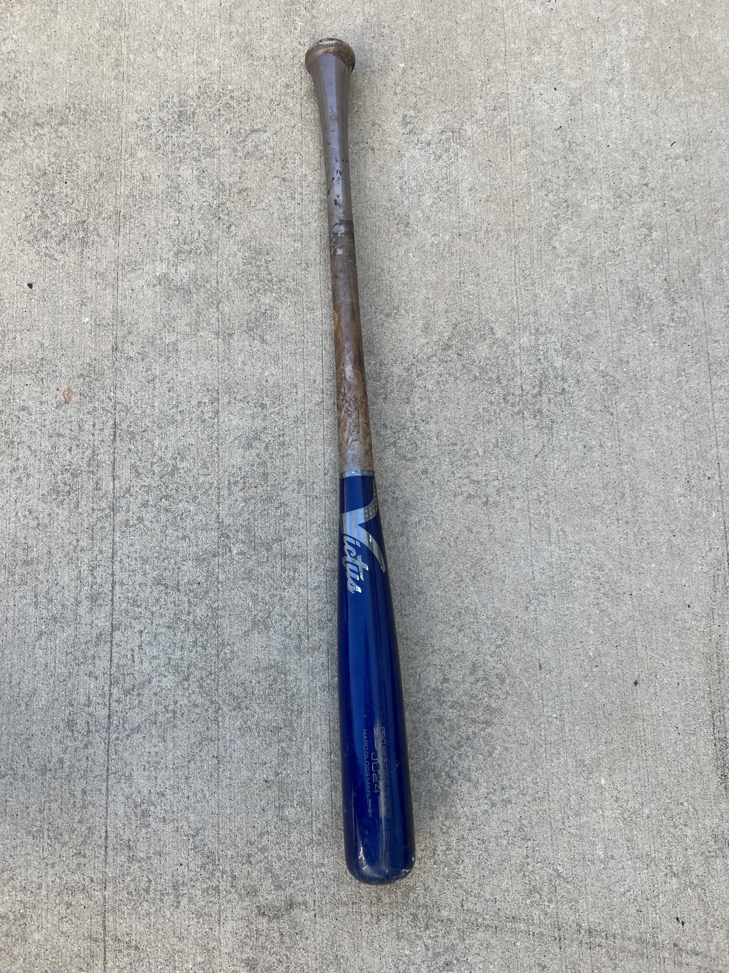 Victus Wood JC24 (-3) 28 oz 31" | SidelineSwap