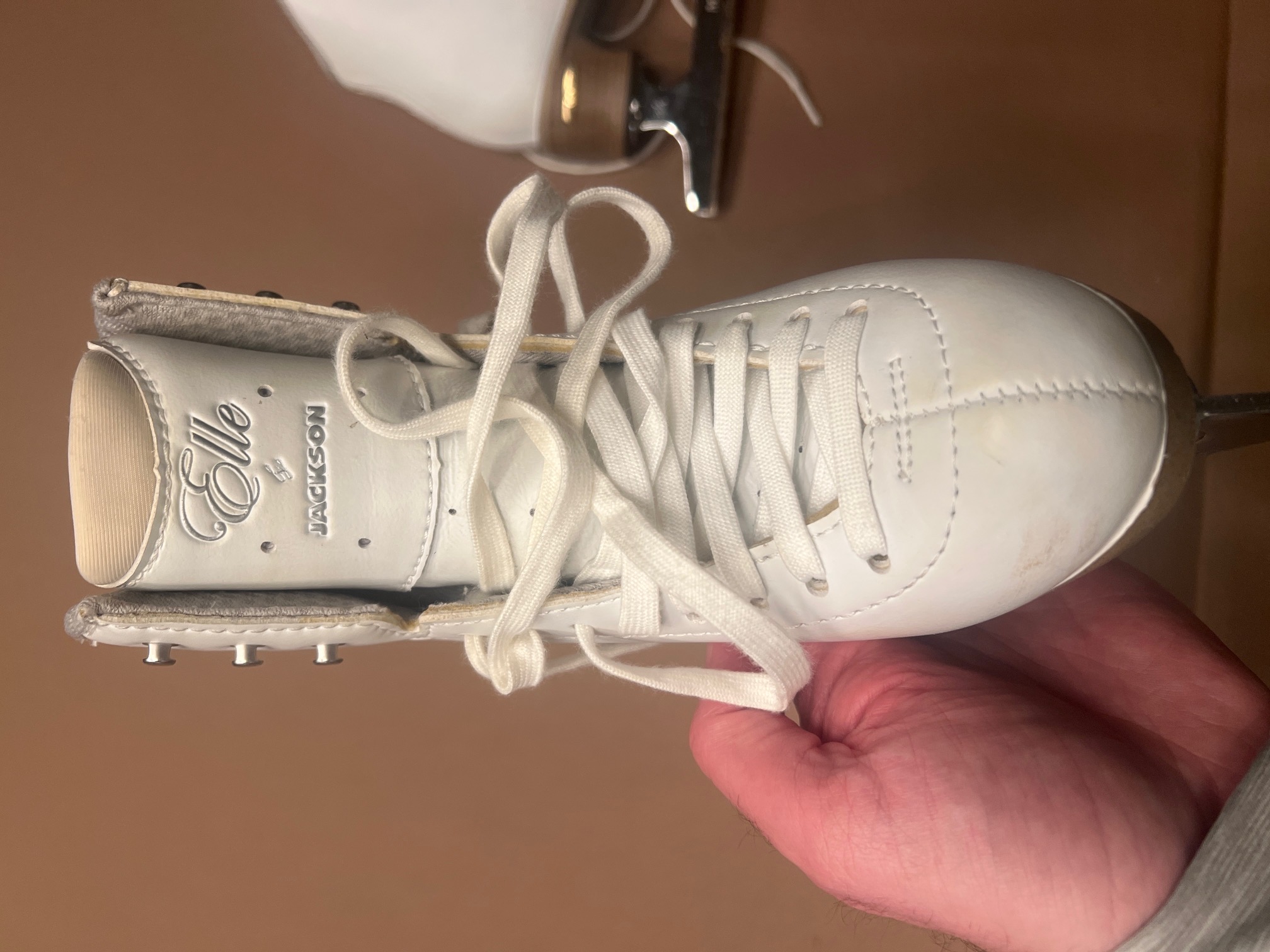 Jackson Elle Figure Skates Junior 2.5 | SidelineSwap