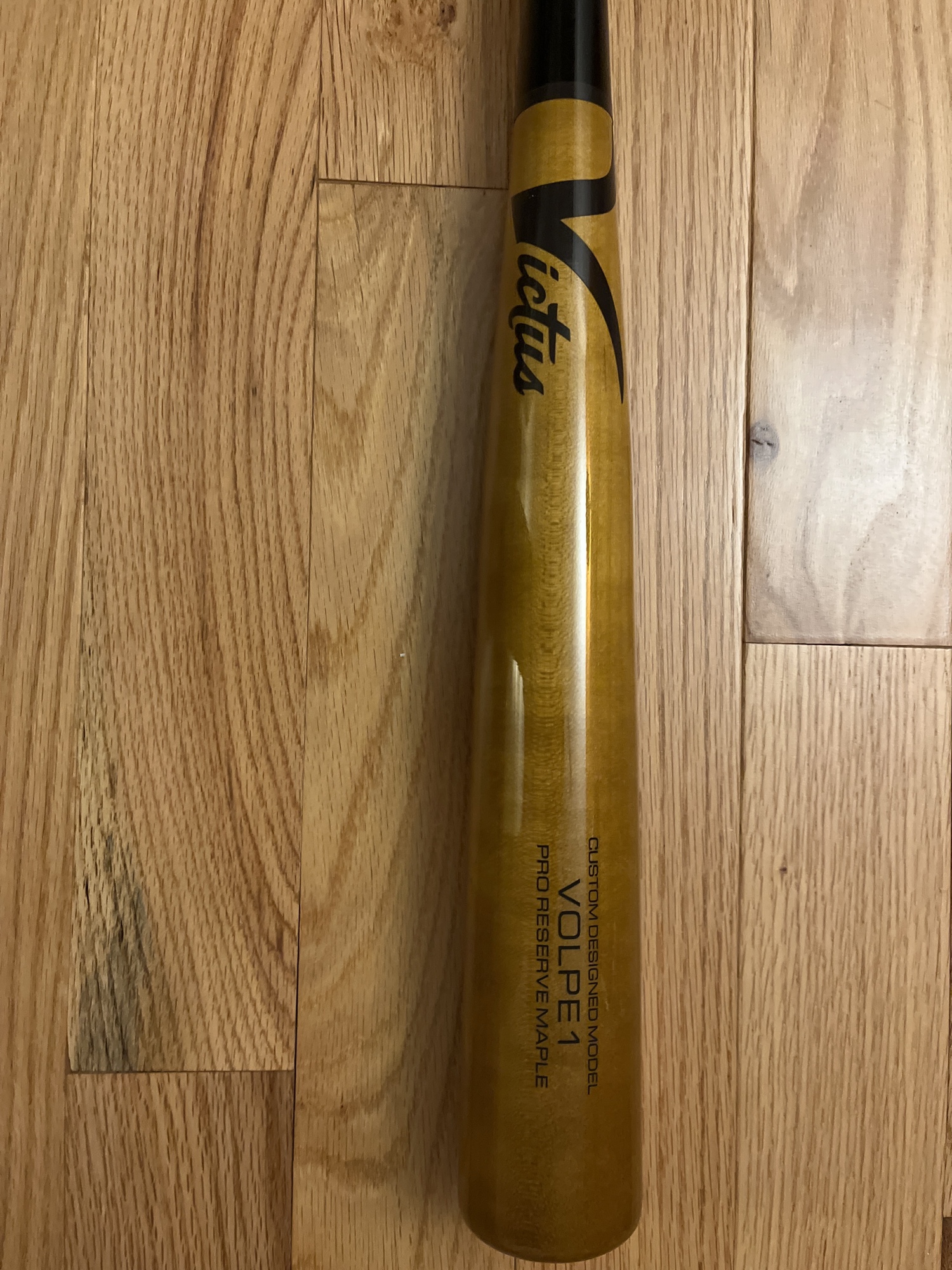 New 2024 Victus Volpe1 Maple 33”/30 oz | SidelineSwap