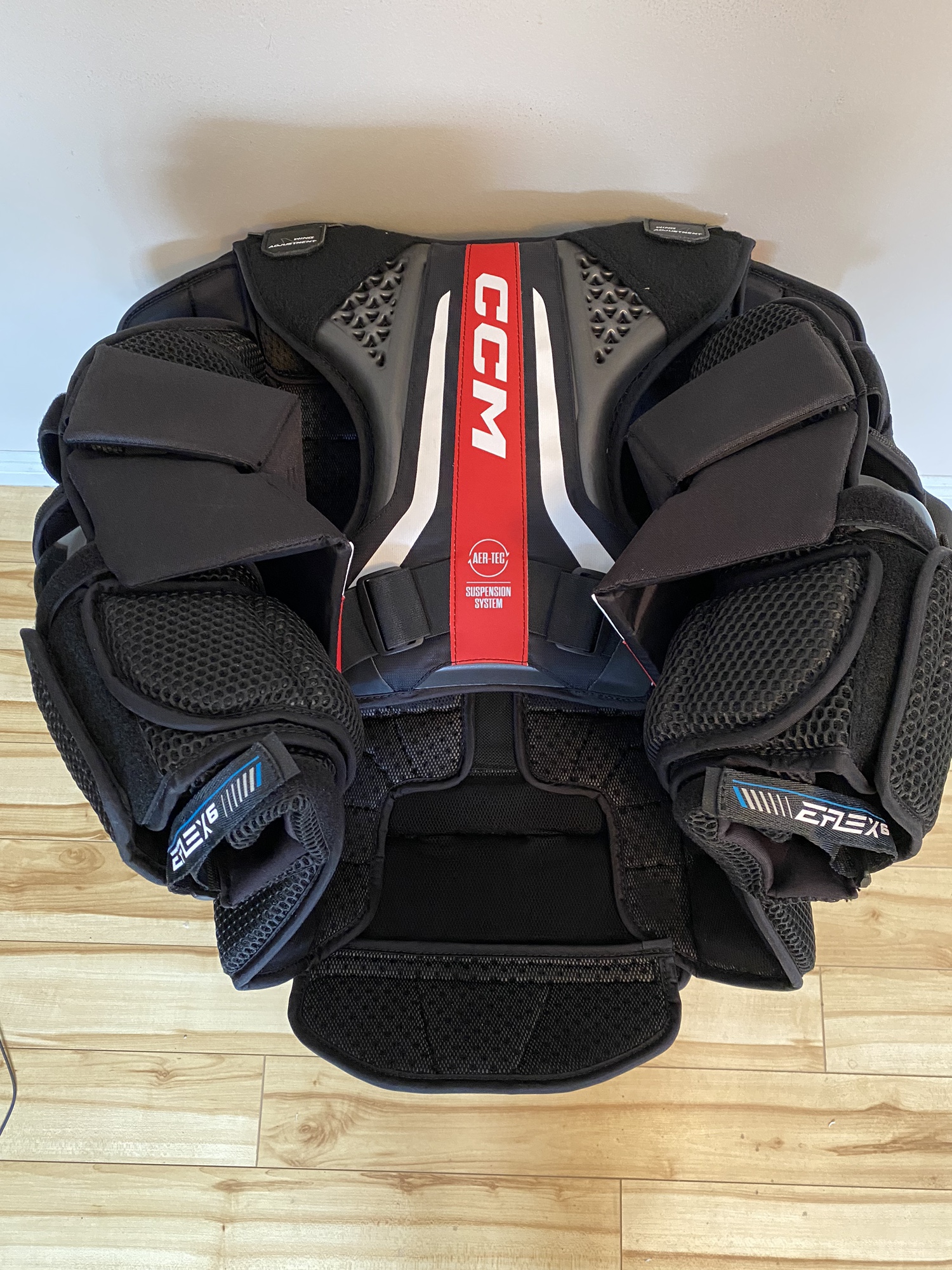 New Small CCM Pro Stock EFLEX 6 Goalie Chest Protector | SidelineSwap