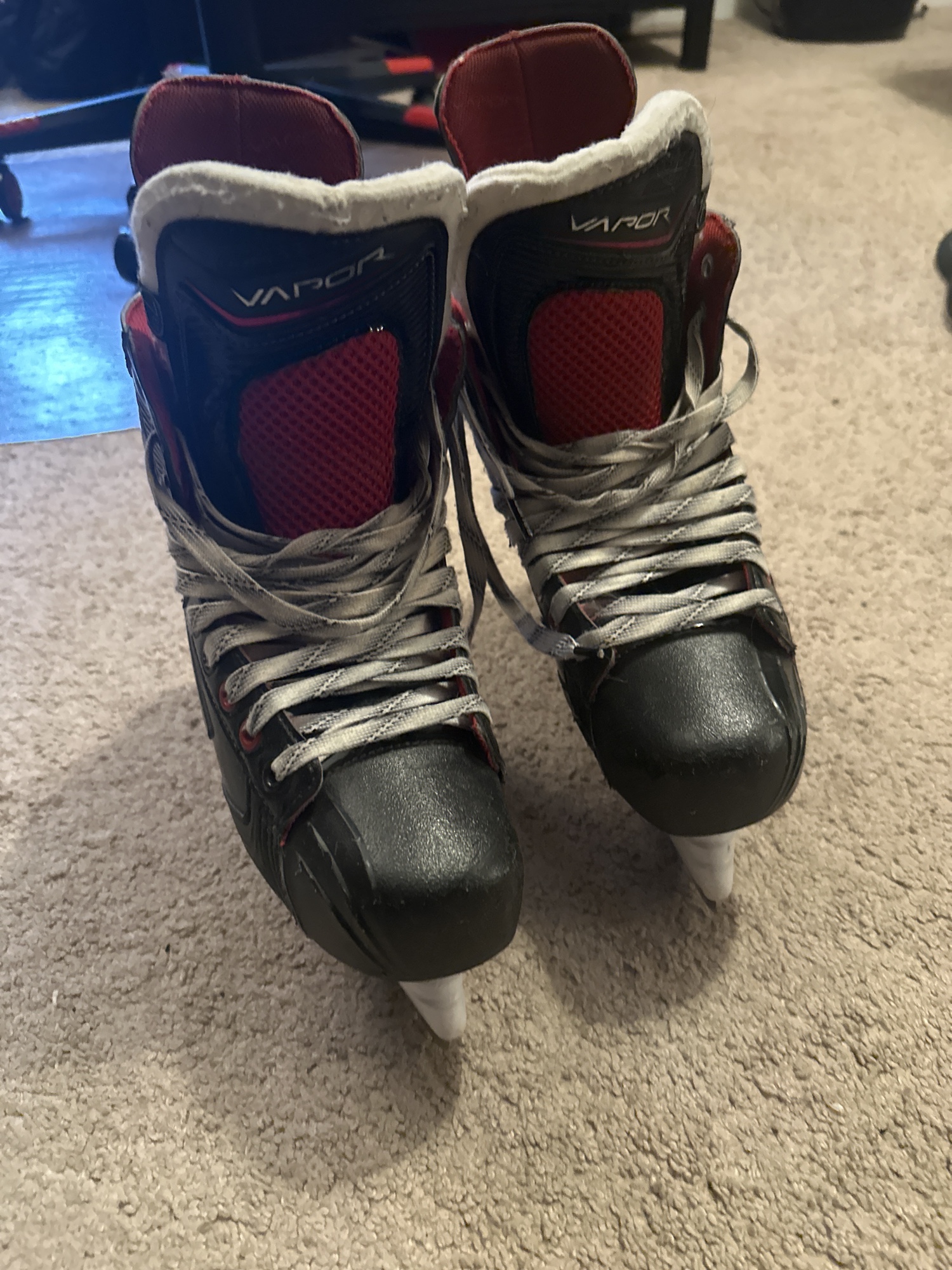 Senior Bauer Extra Wide Width 7 Vapor X Select Hockey Skates | SidelineSwap