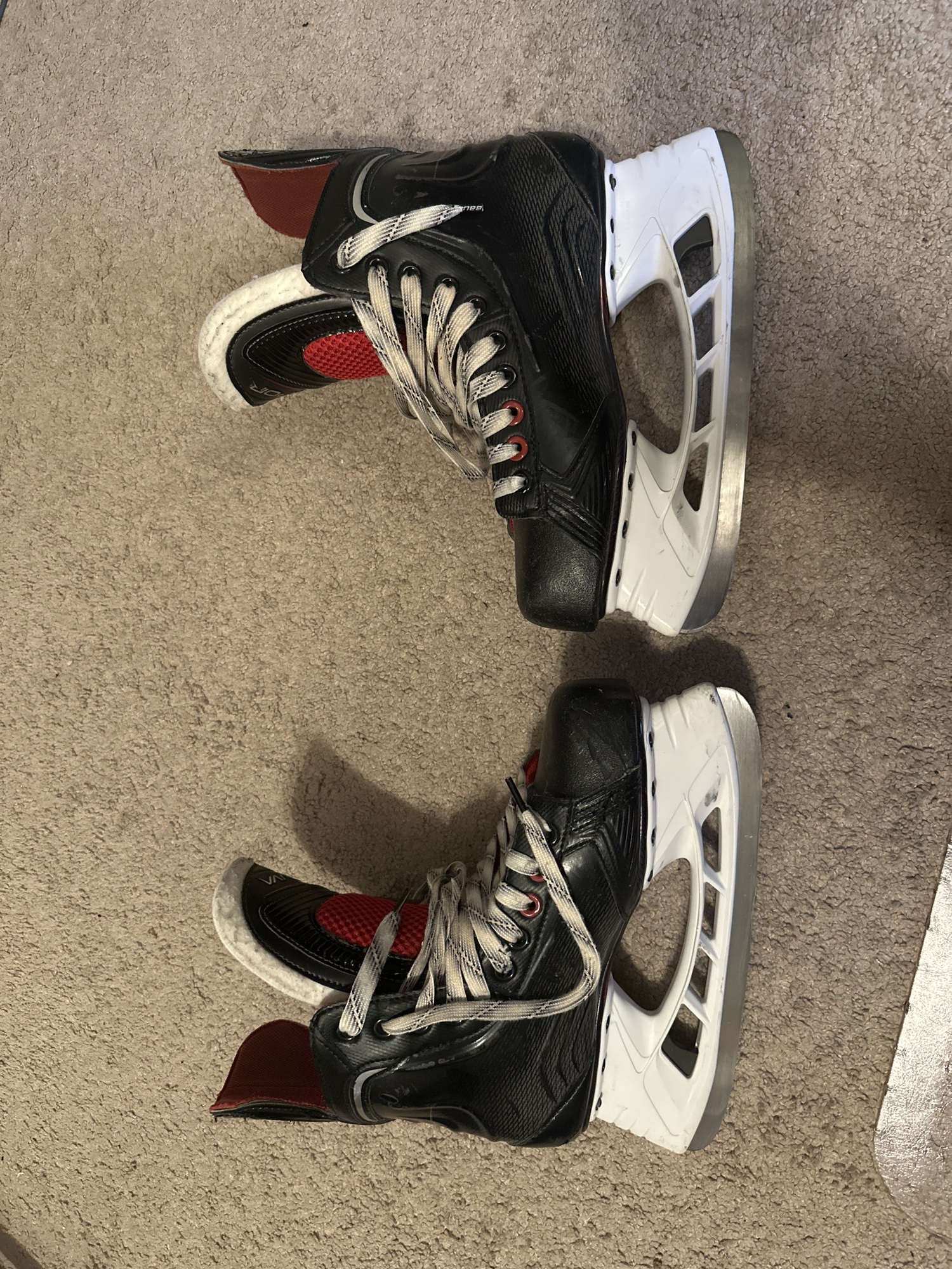 Senior Bauer Extra Wide Width 7 Vapor X Select Hockey Skates | SidelineSwap