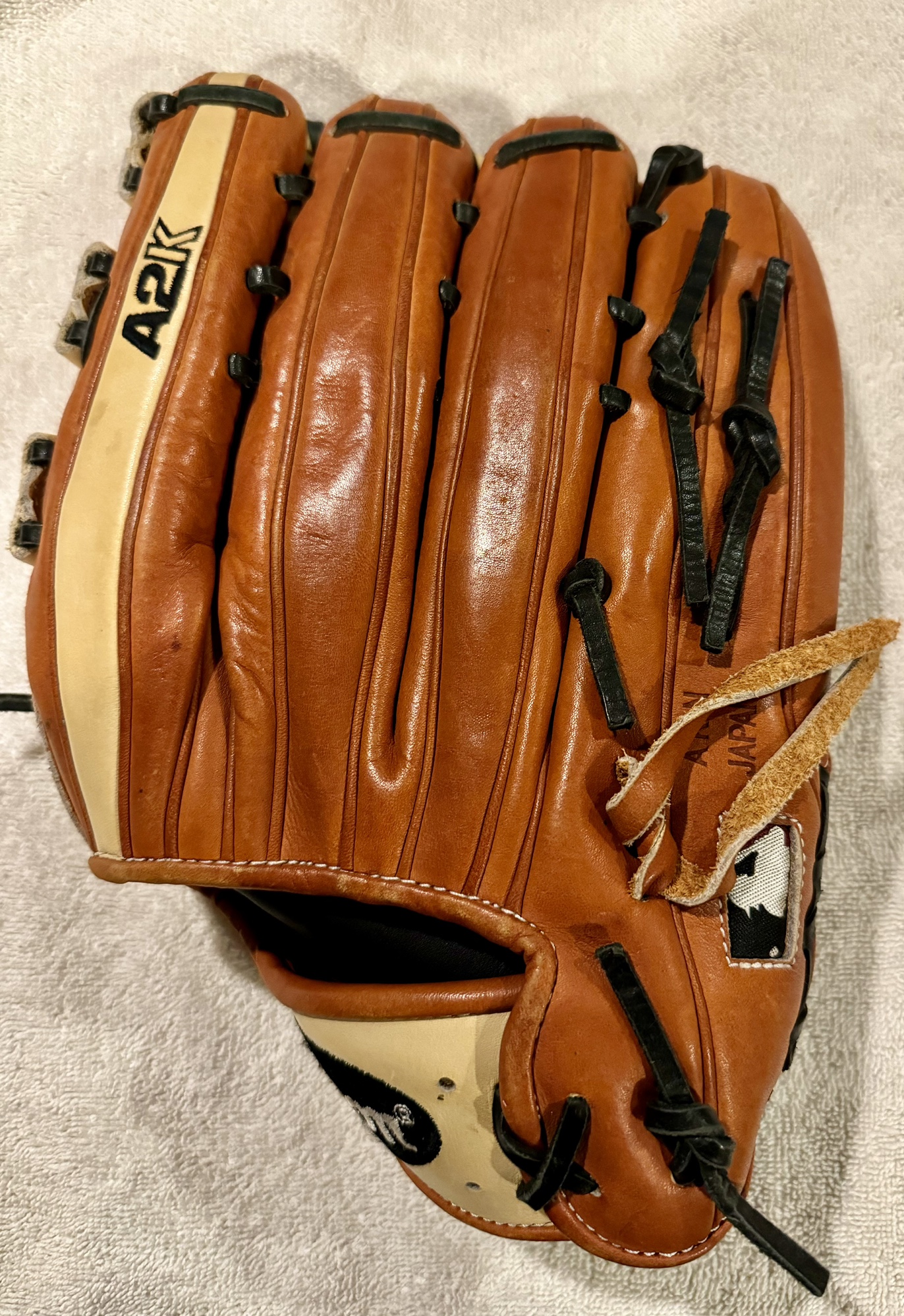 Wilson A2K Left Hand Throw 12.75 | SidelineSwap