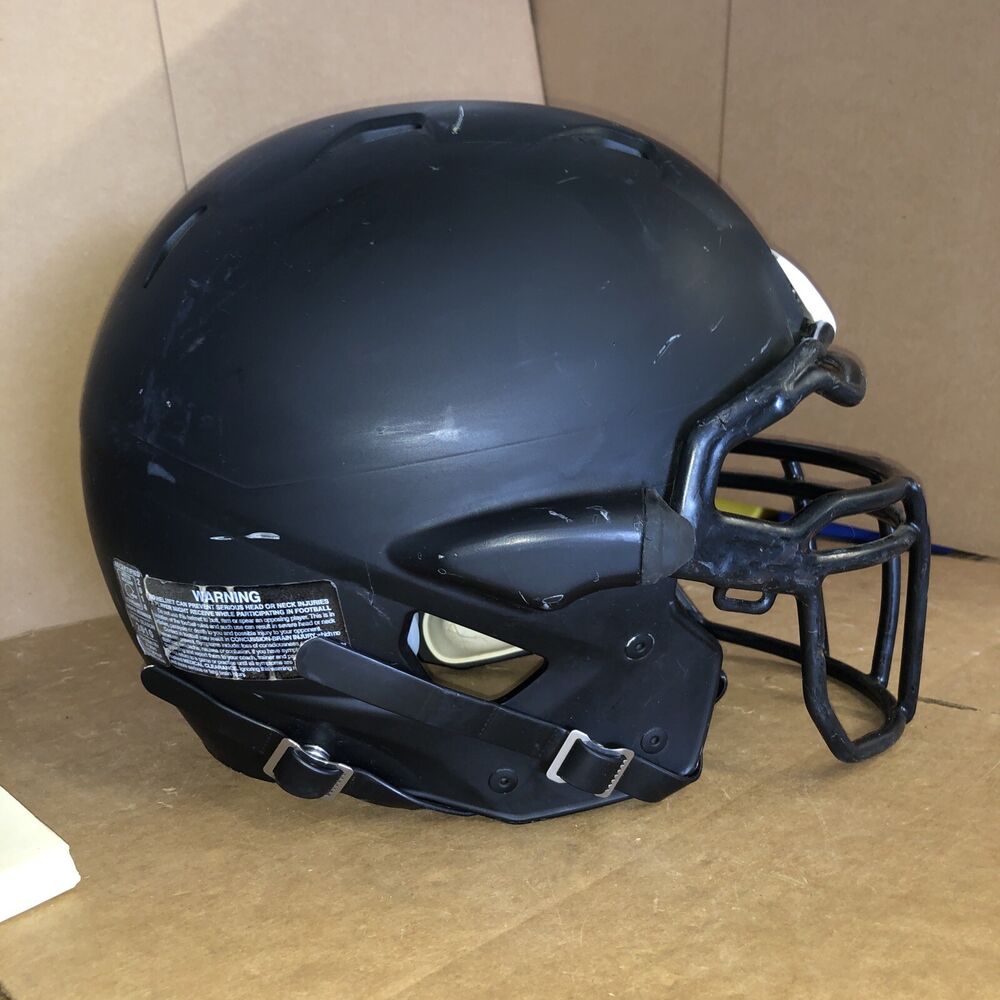 USED SCHUTT ADULT ION 4D - MEDIUM - FLAT BLACK | SidelineSwap