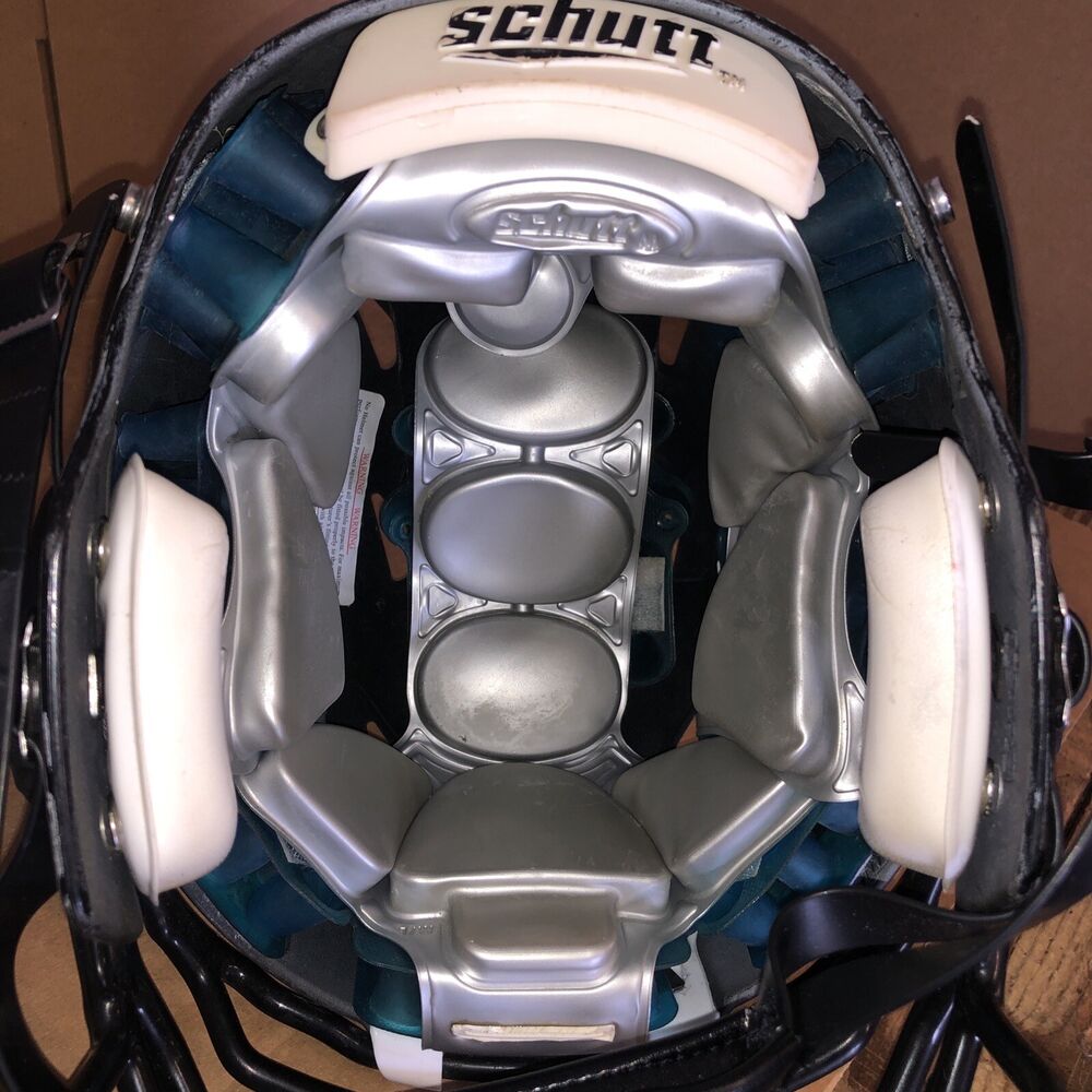 USED SCHUTT ADULT ION 4D - MEDIUM - FLAT BLACK | SidelineSwap