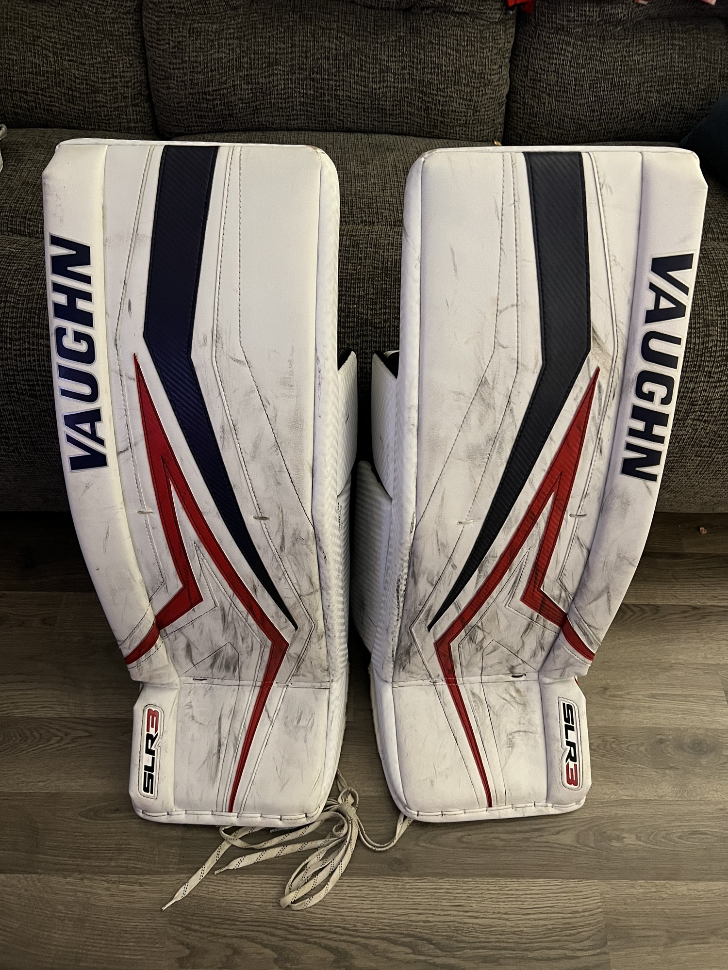 OHL Pro Stock Vaughn SLR3 goalie pads full set | SidelineSwap