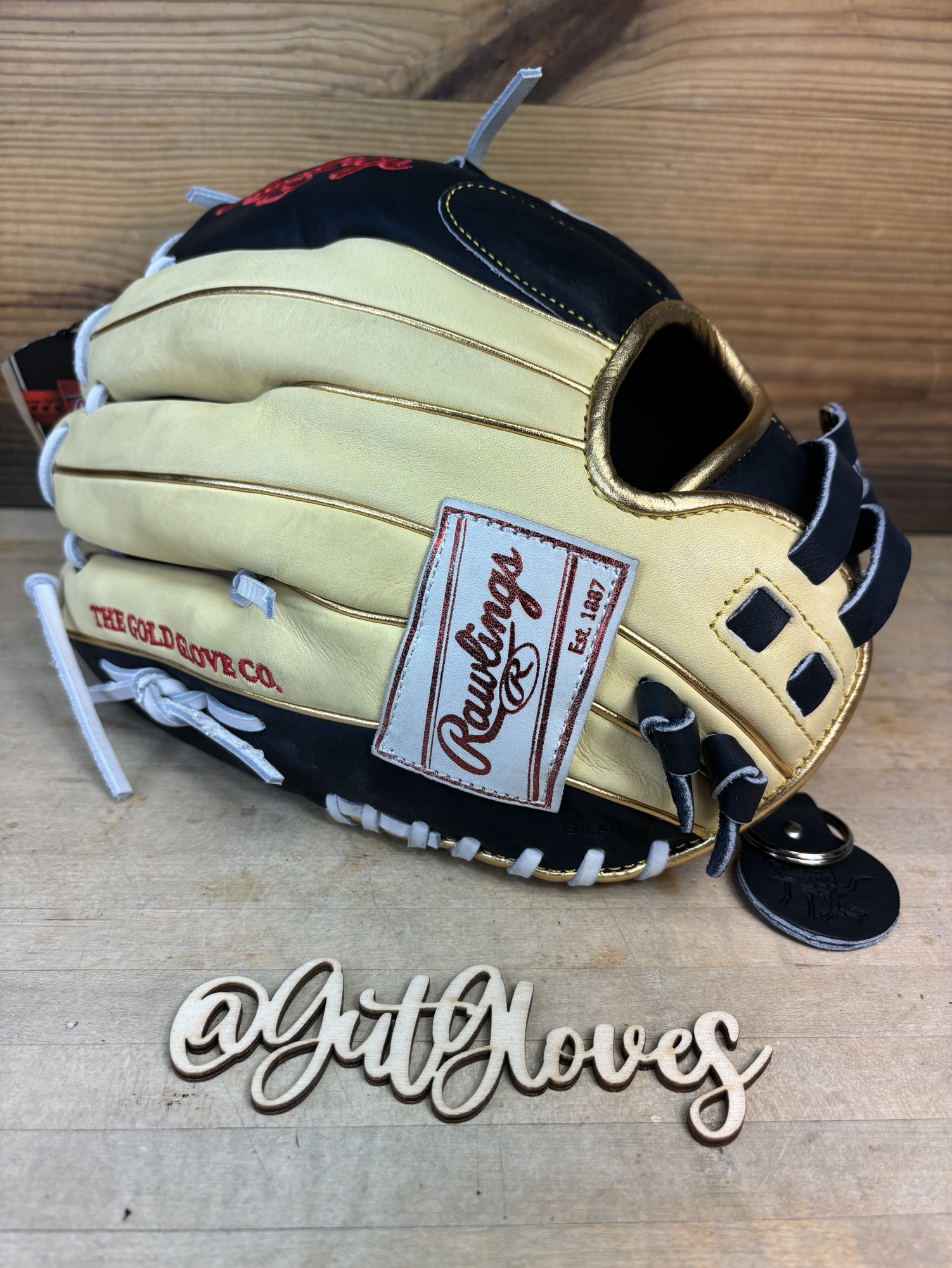 Rawlings 12" Heart of The Hide Softball Glove | SidelineSwap