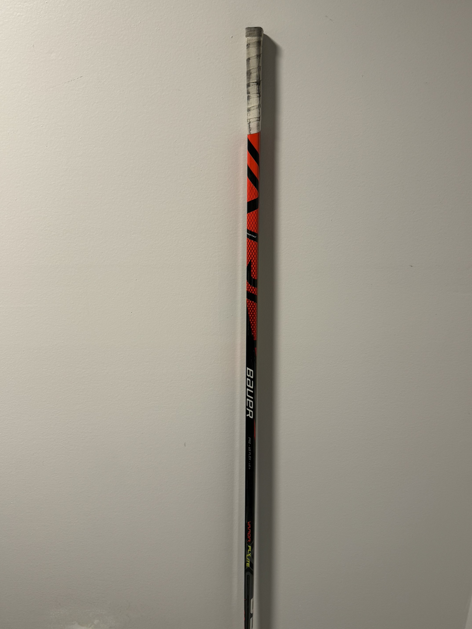 Used Right Handed P92 Vapor FlyLite Hockey Stick | SidelineSwap