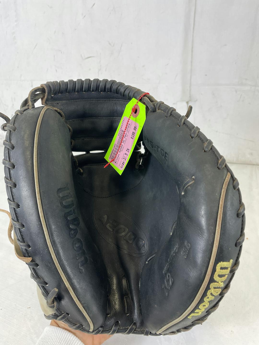Used Wilson A2000 M2 Pro-stock 33 1 2" Baseball Catcher's Mitt Glove ...