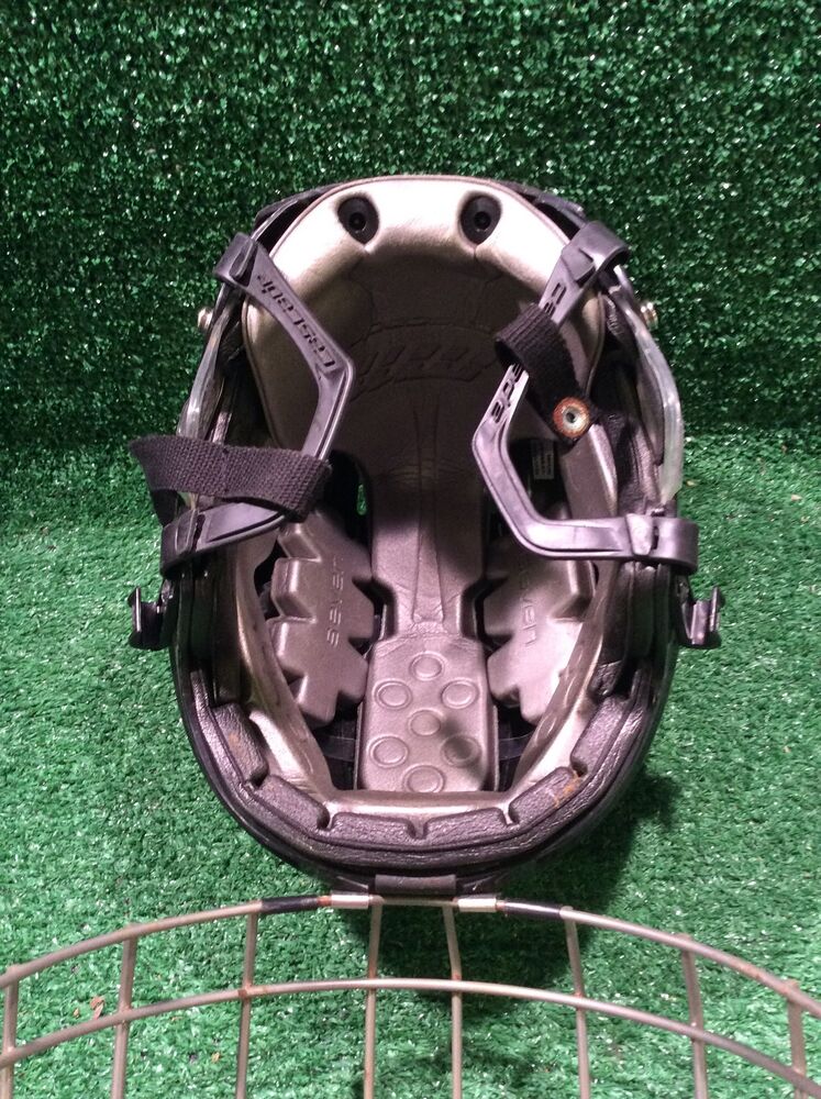 Cascade M11 Hockey Helmet Small | SidelineSwap