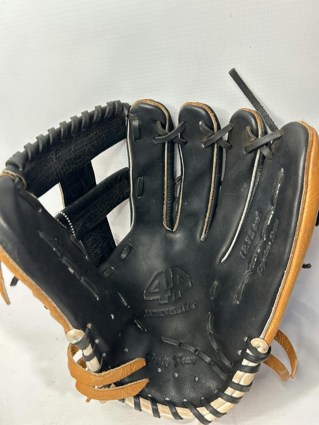 Used 44 Japan Select 12 3 4" Fielders Gloves | SidelineSwap