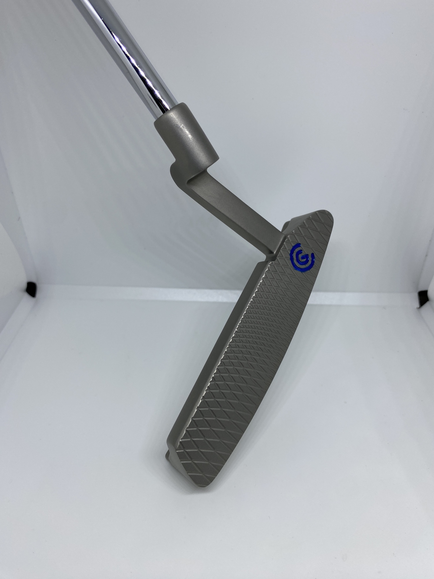 35" Cleveland Huntington Beach Soft 4 Putter | SidelineSwap