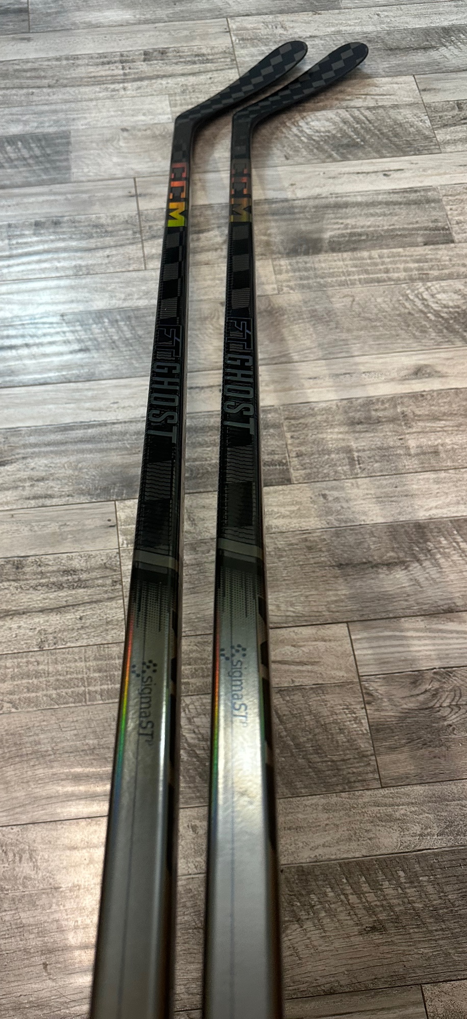 New! 2 PACK! 2 X 70 Flex Right Handed P29 FT Ghost Hockey Sticks ...