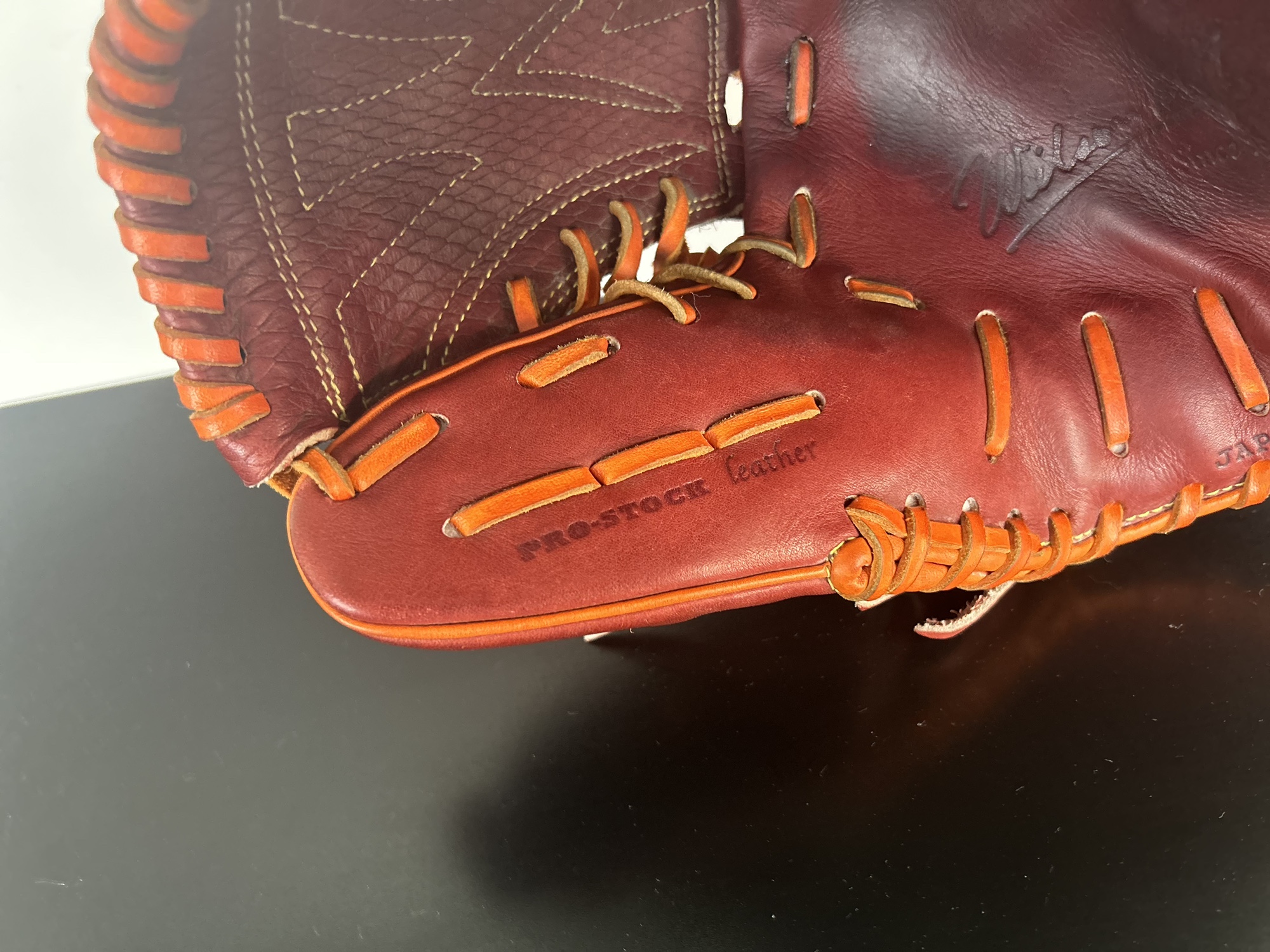 Wilson Staff Custom Pitchers Glove | SidelineSwap