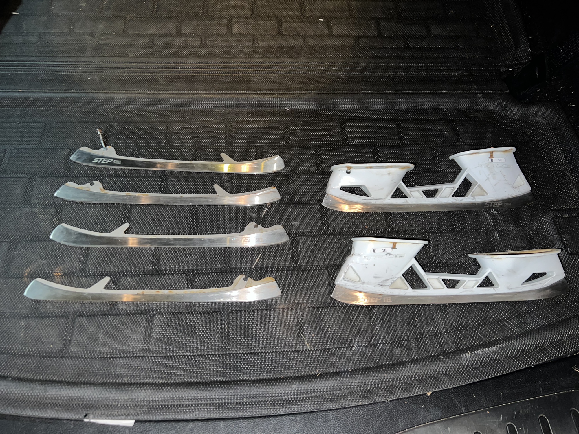 True Goalie Holders with 3 sets of 4mm “Fat” Step Steel - Size 8 Holder ...