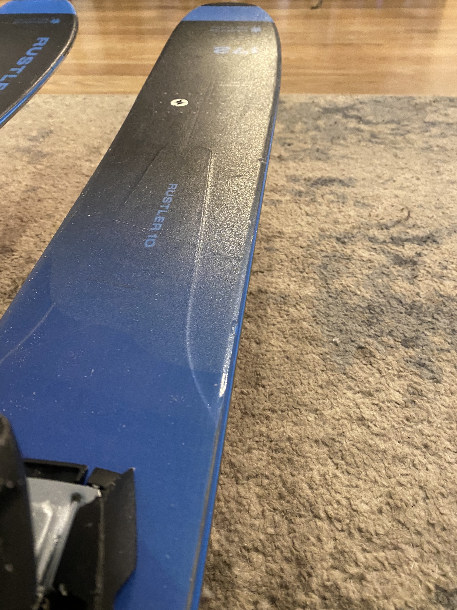 Blizzard Rustler 10 Skis With Head Attack 11 Bindings | SidelineSwap