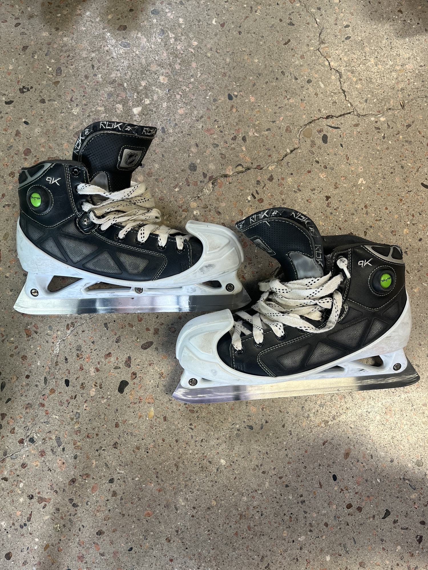 Senior Used Reebok 9K Hockey Goalie Skates D&R (Regular) 9.5 ...