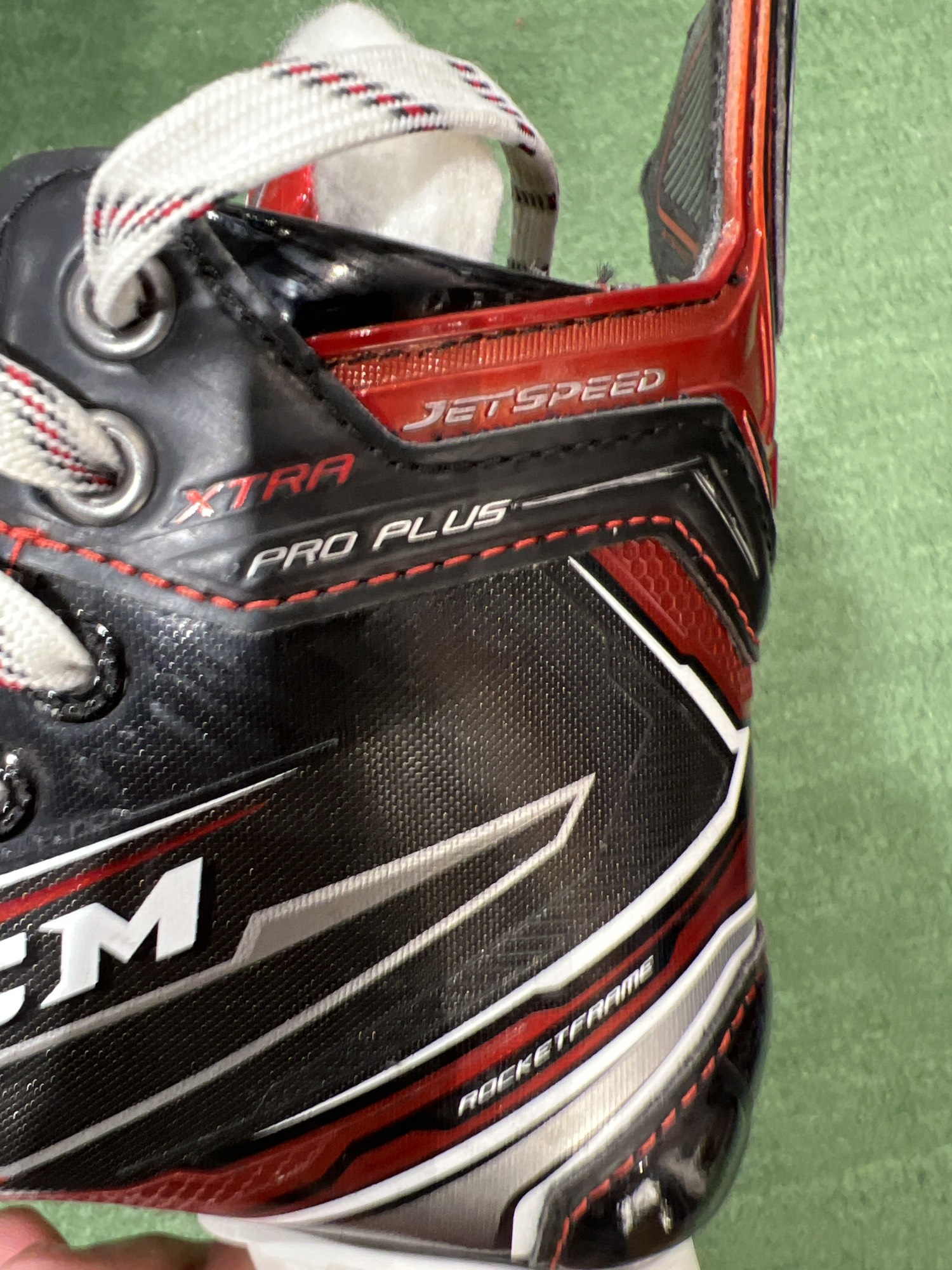 Used Intermediate CCM JetSpeed XTra Pro Plus Hockey Skates D&R (Regular ...