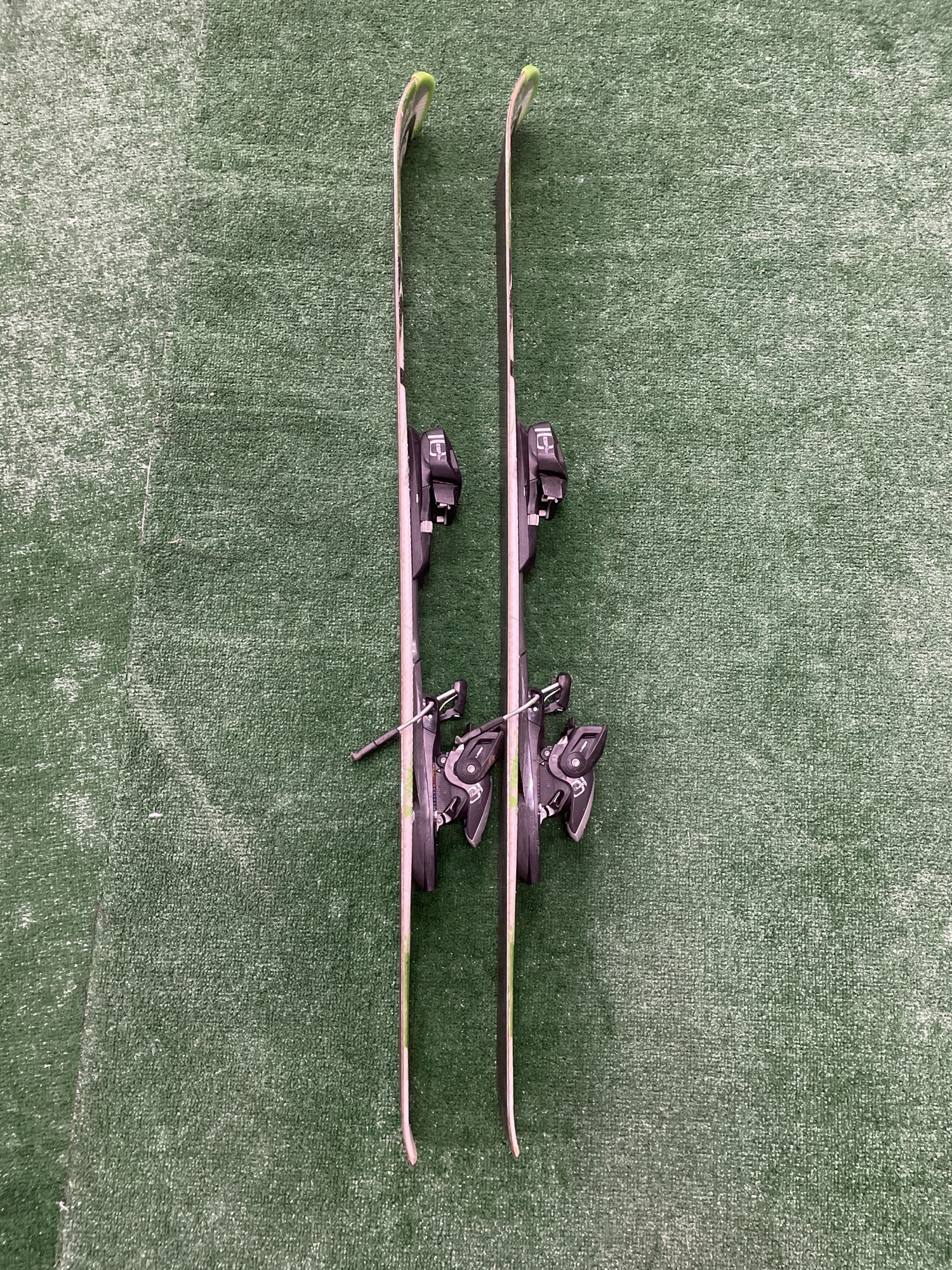 Used Unisex Elan Exar e-Rise 130 All Mountain & Carving Skis (EPS 10 ...