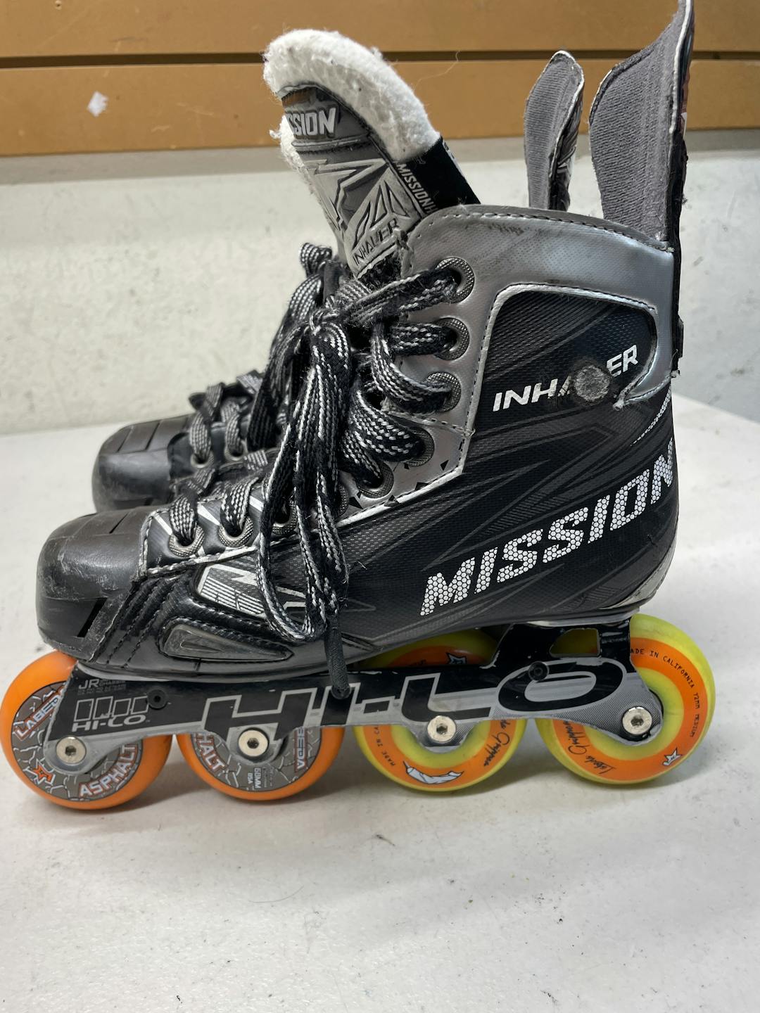 Used Mission Inhaler Nls4 Junior 03 Roller Hockey Skates | SidelineSwap