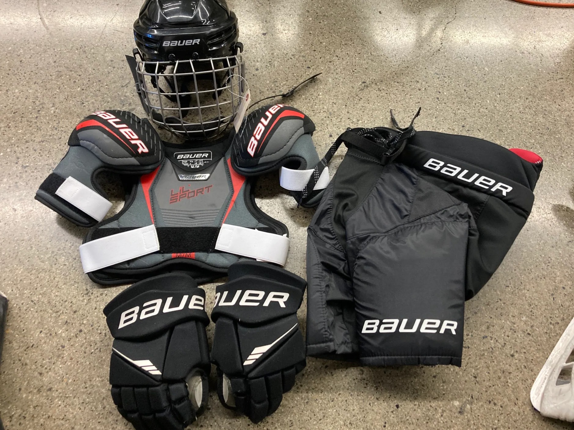 Used Bauer Lil Rookie Starter Kit Junior | SidelineSwap