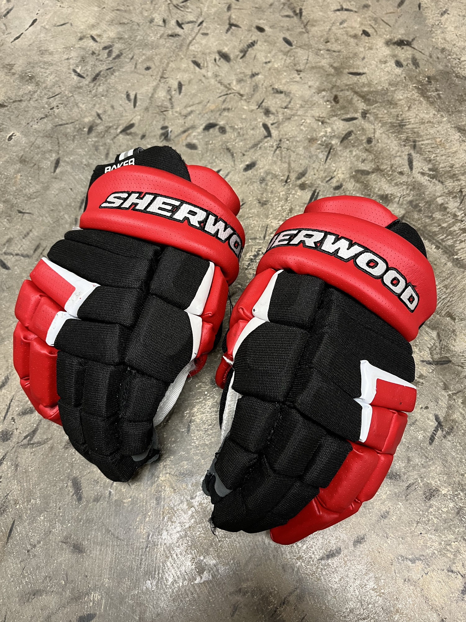 Sher-wood code V gloves size 12 | SidelineSwap