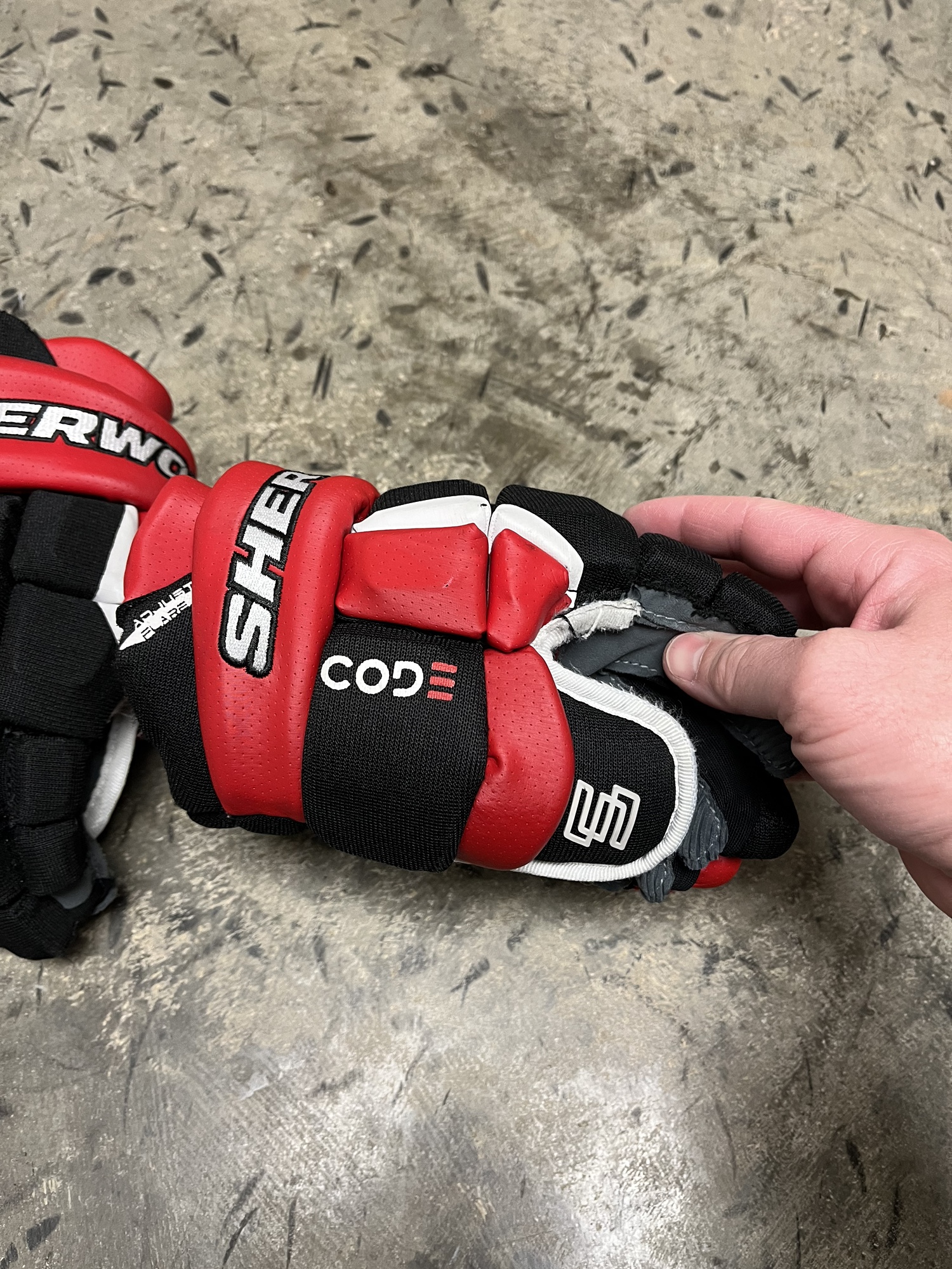 Sher-wood code V gloves size 12 | SidelineSwap