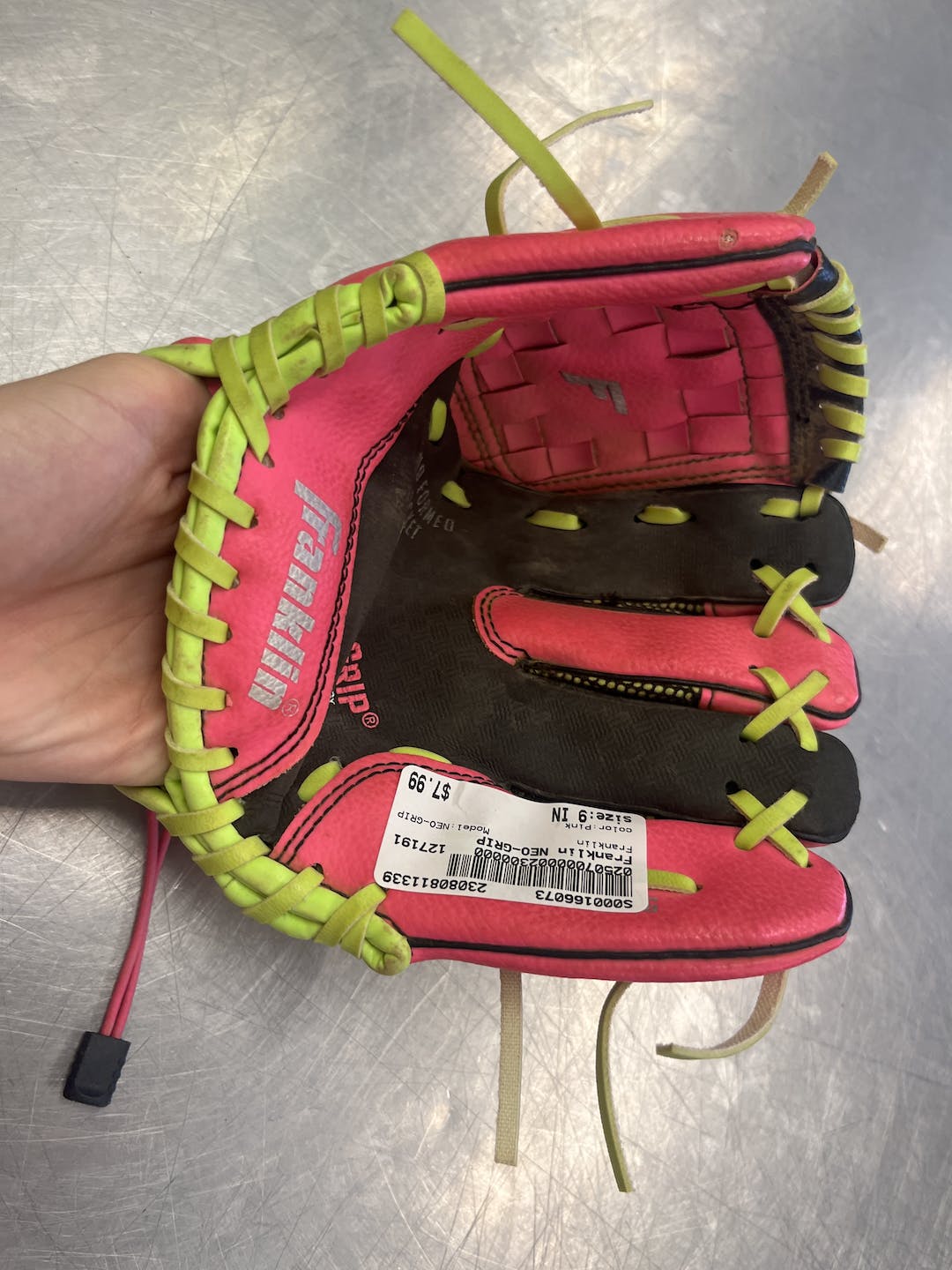 Used Franklin Neo-grip 9" Fielders Gloves | SidelineSwap