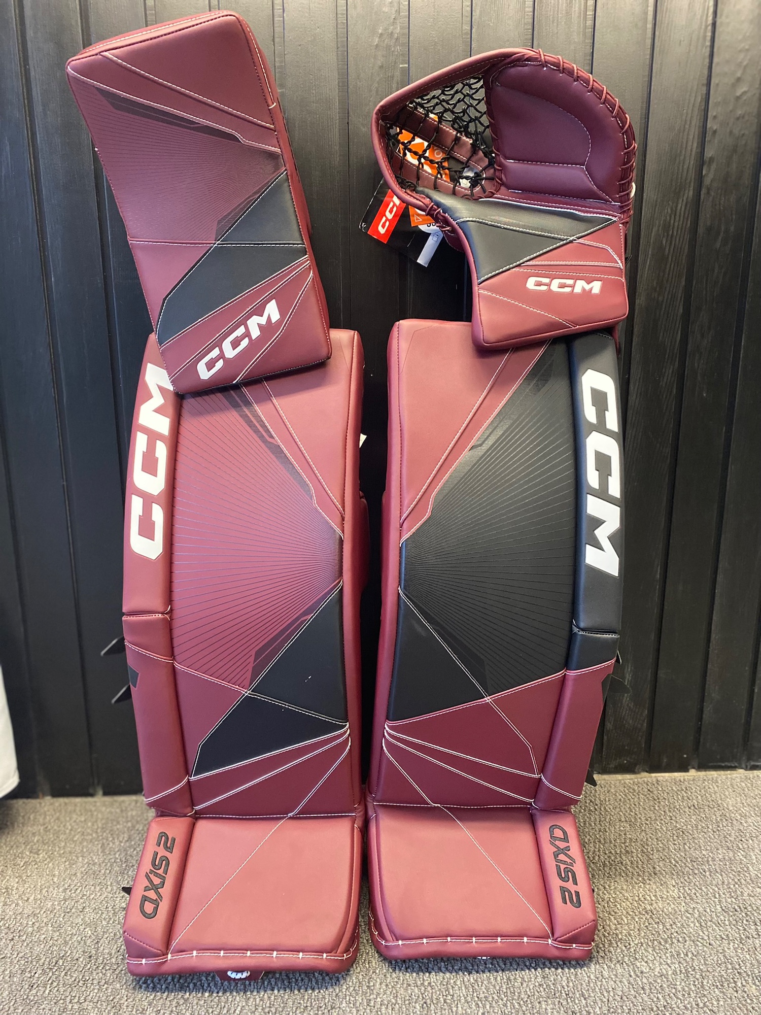 CCM Axis 2 Pro Goalie Full Set 33+1 Regular Hand | SidelineSwap