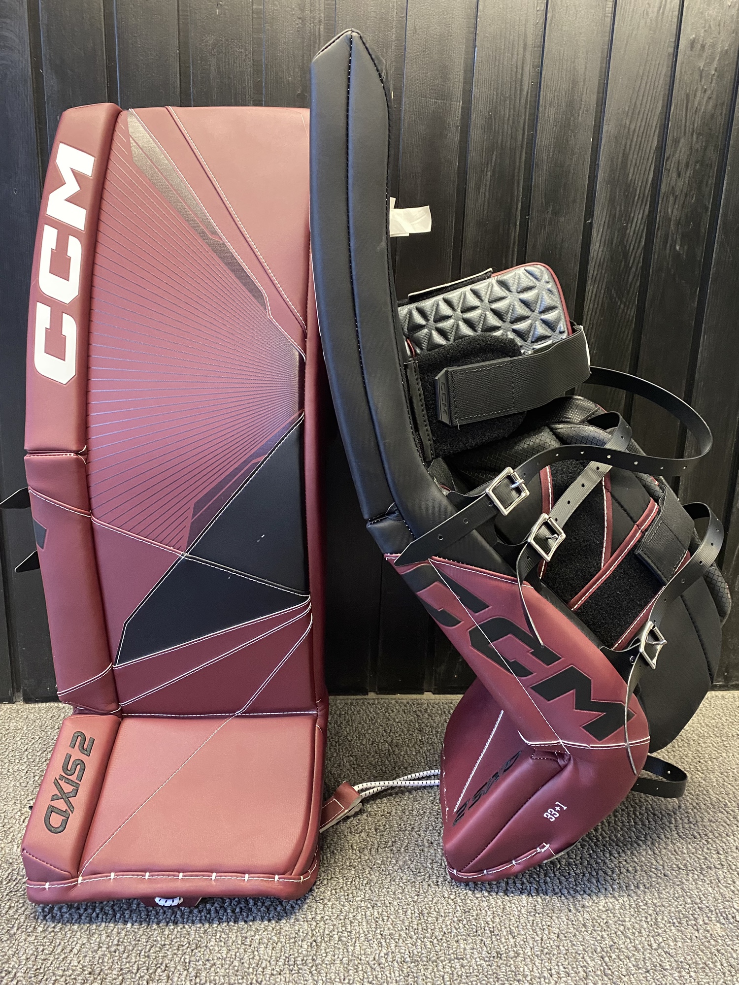 CCM Axis 2 Pro Goalie Full Set 33+1 Regular Hand | SidelineSwap