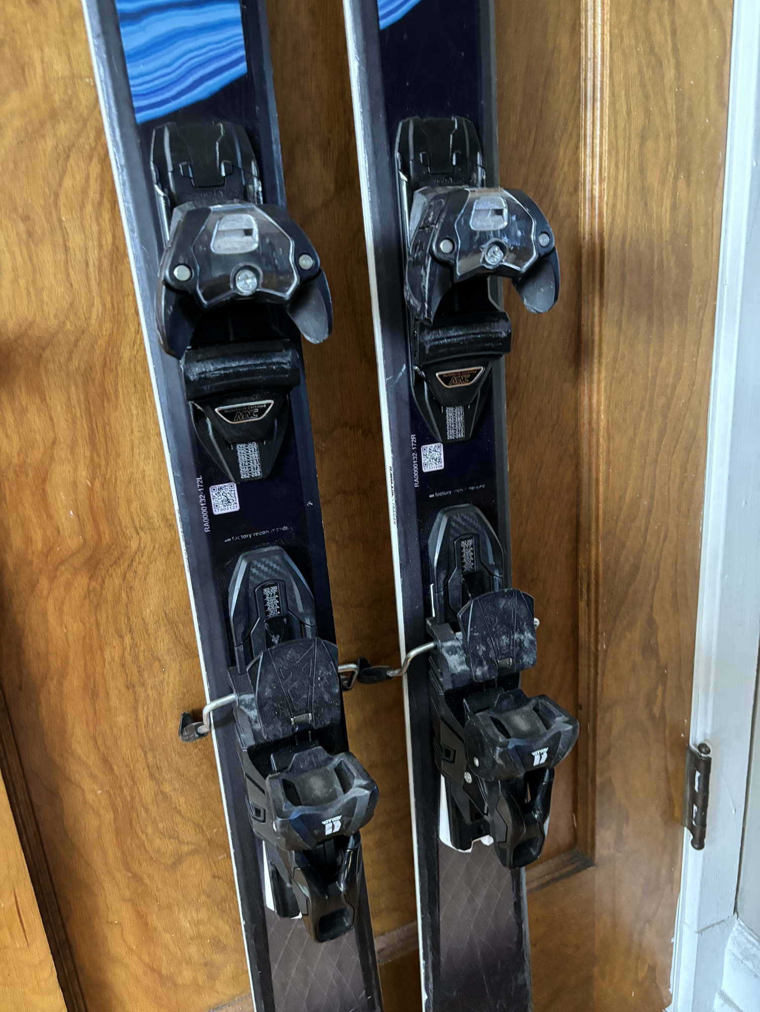 Armada Tracer 98 172cm with Adjustable Armada Warden 13 MNC Bindings | SidelineSwap