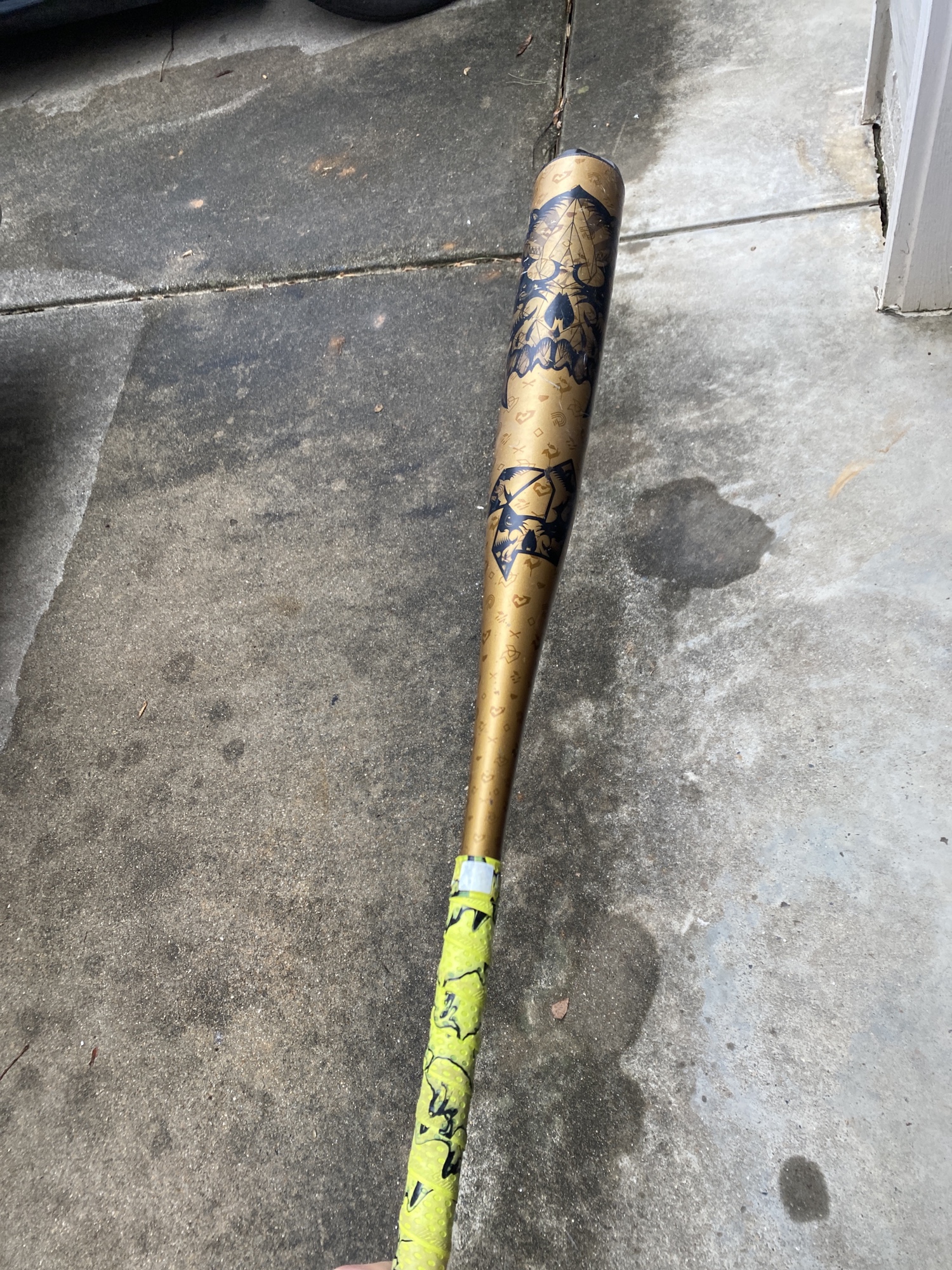 2023 DeMarini (-3) 28 oz 31" Voodoo Bat | SidelineSwap