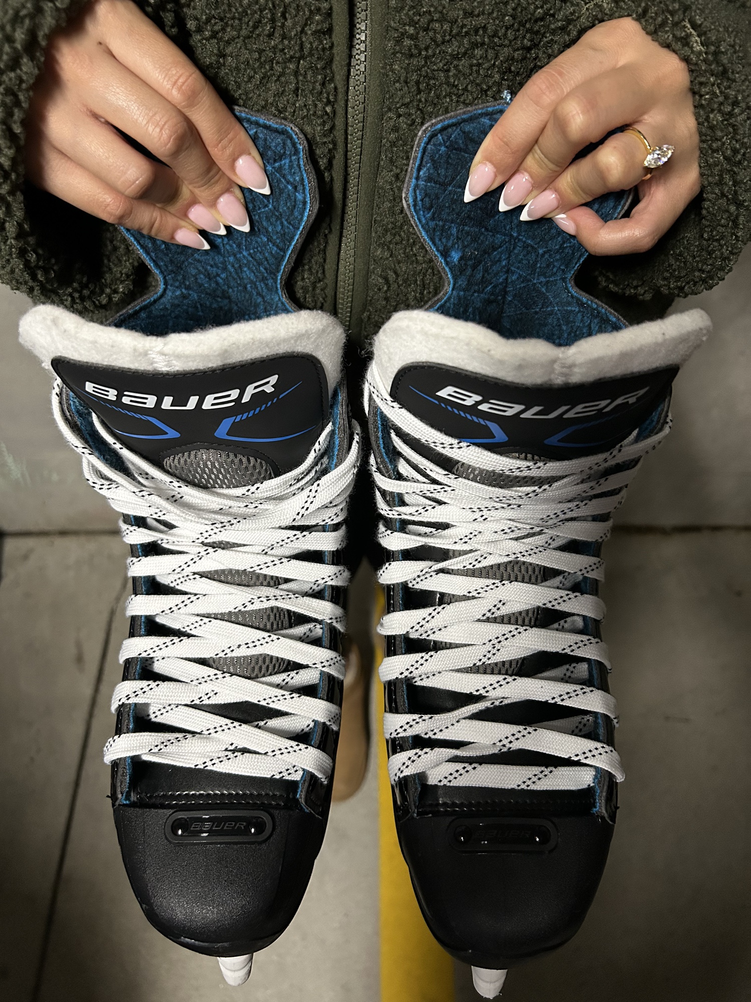 Senior Bauer Regular Width 7 XLP Hockey Skates | SidelineSwap