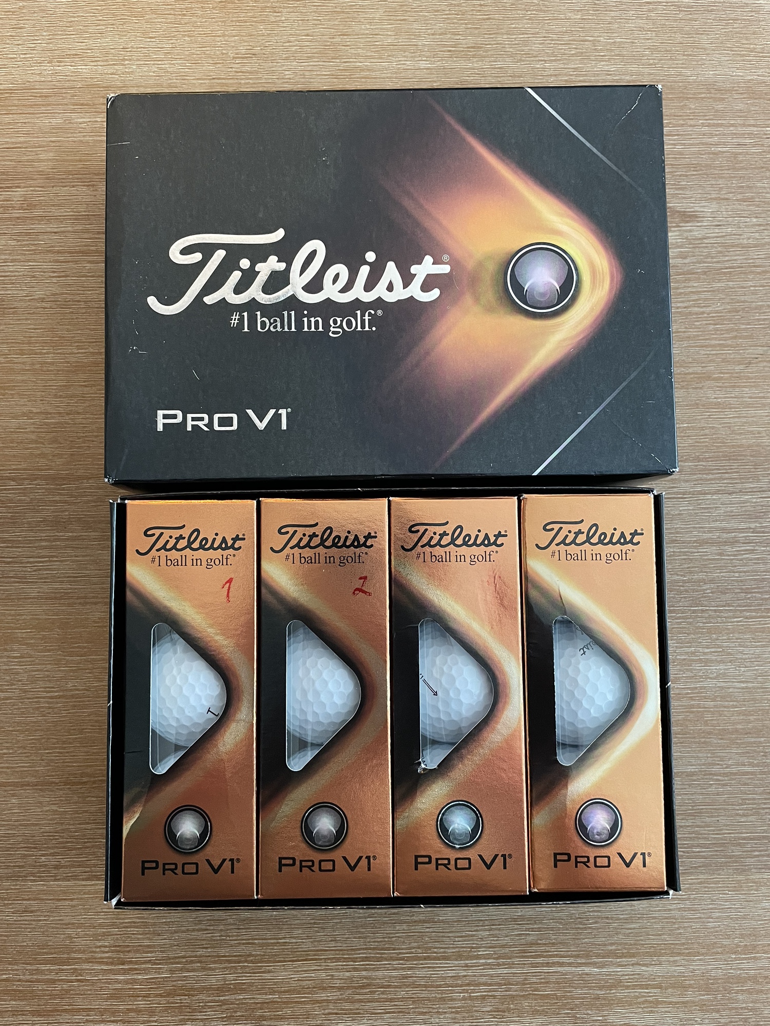 New 2021 Titleist 1 Dozen (Logo) Pro V1 Balls - White | SidelineSwap